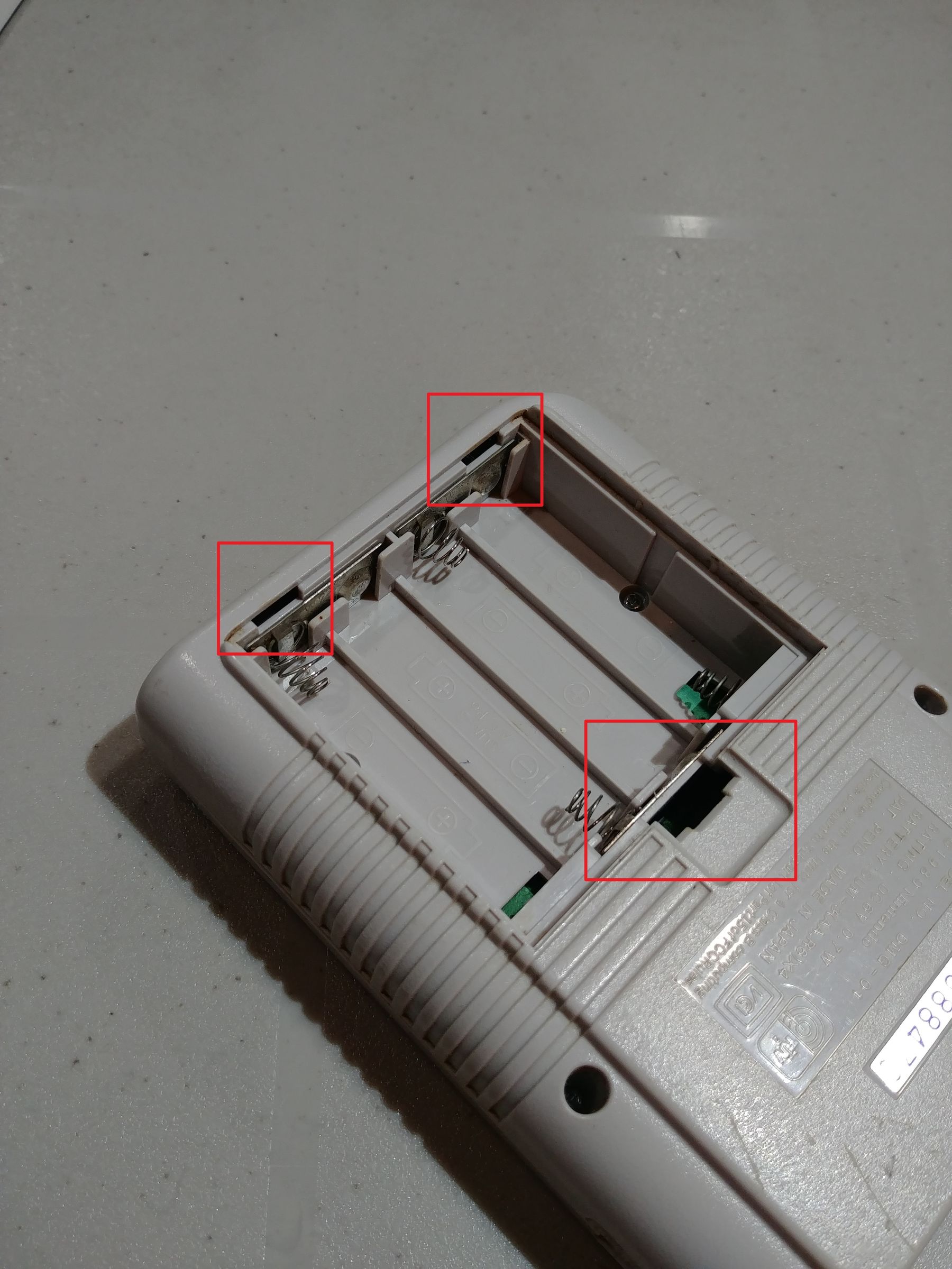 Replacement Remote Control Battery Cover : 5 Steps - Instructables