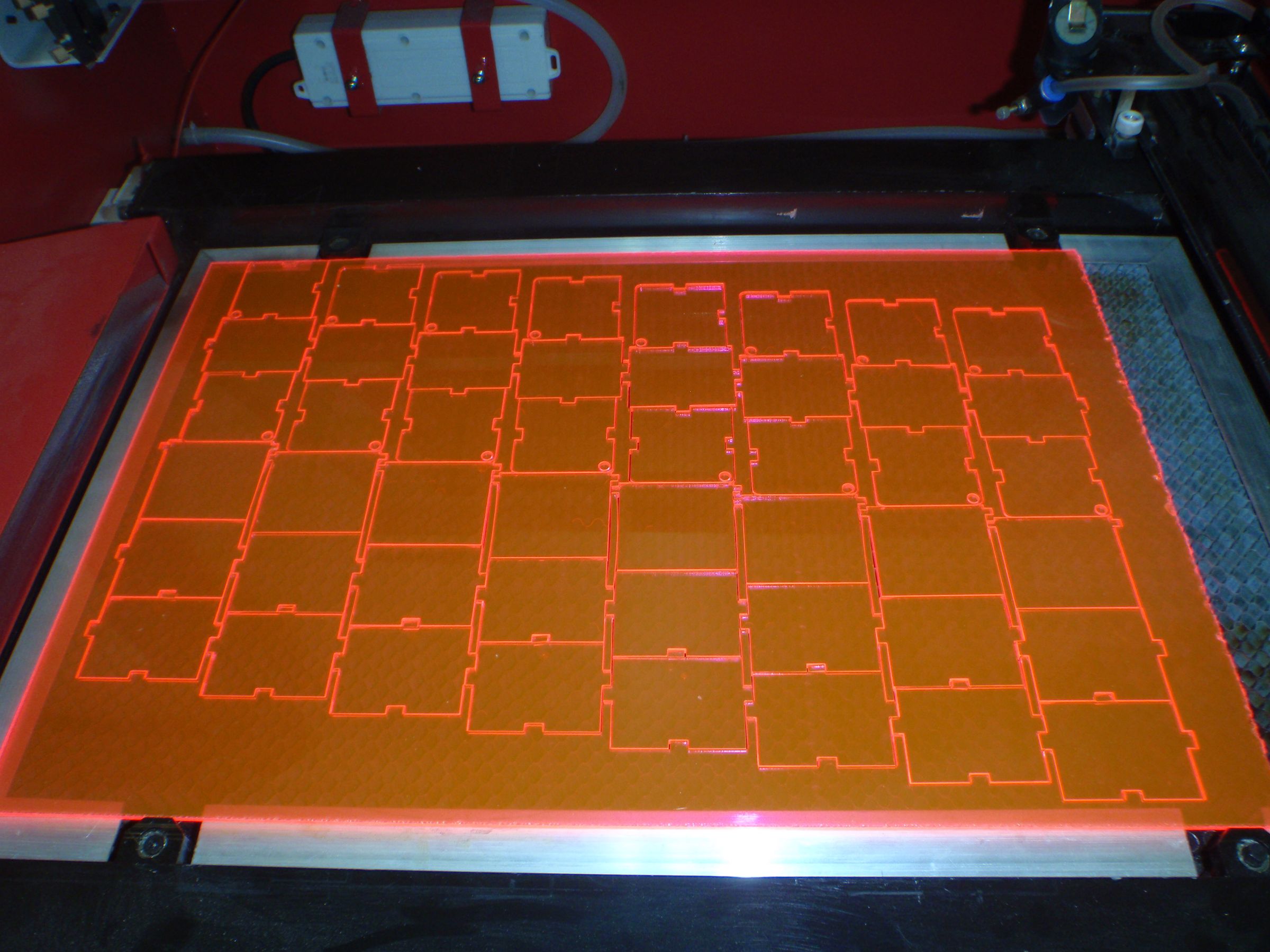 128 Laser Cut Boxes - Instructables