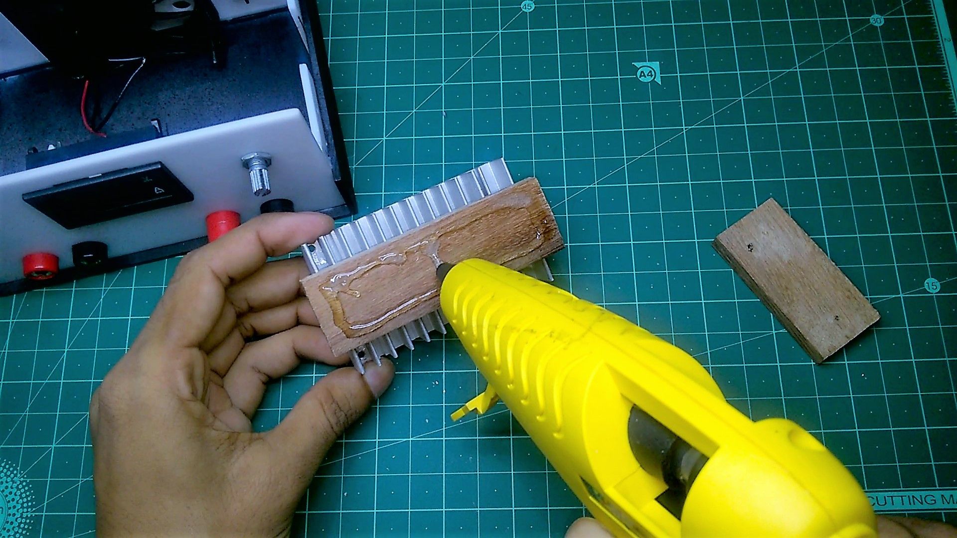 DIY Variable Power Supply With Adjustable Voltage and Current : 14 ...