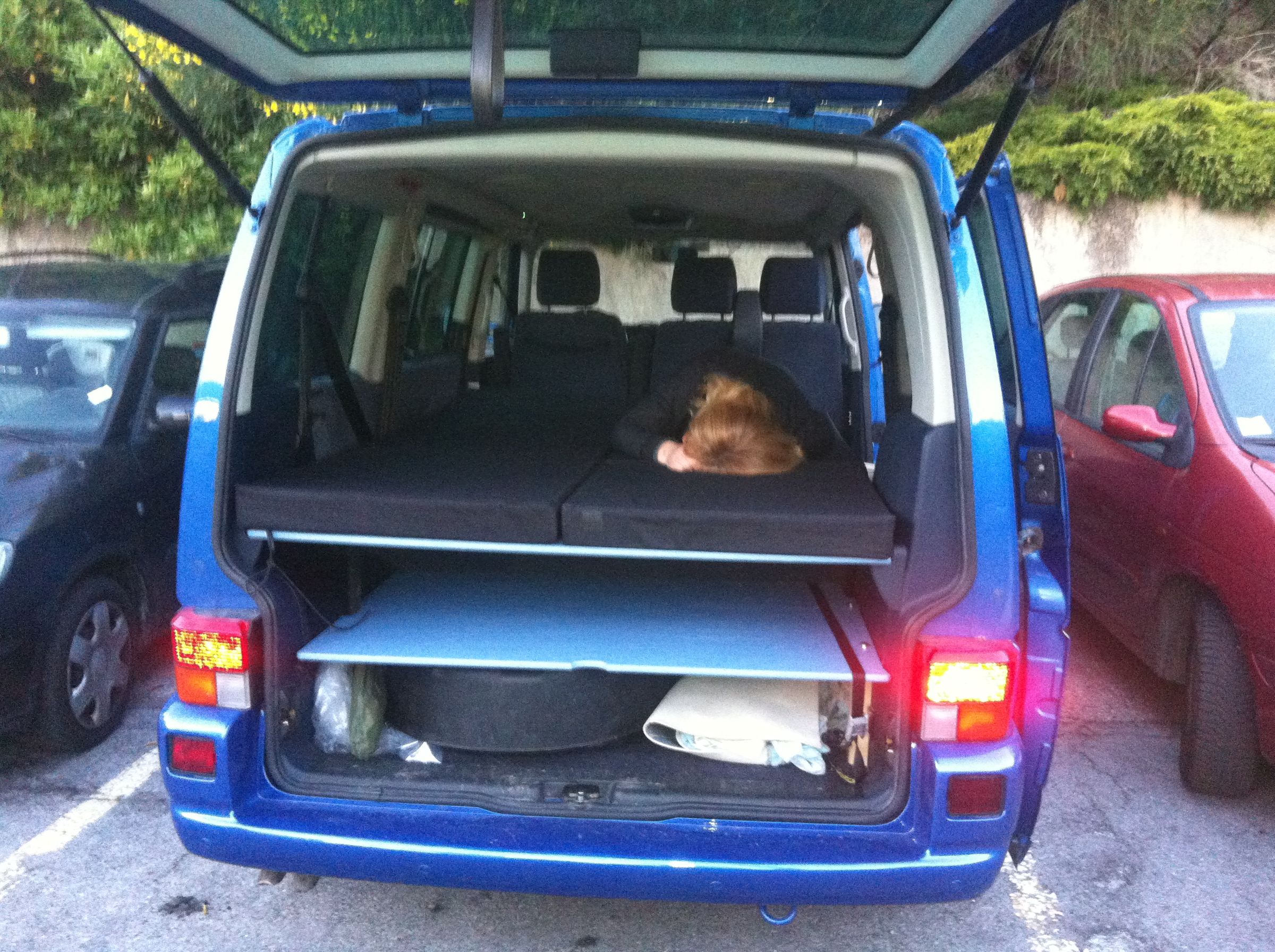 Simple Conversion of VW T4 Caravelle 9 Seats in a Campervan : 8 Steps ...
