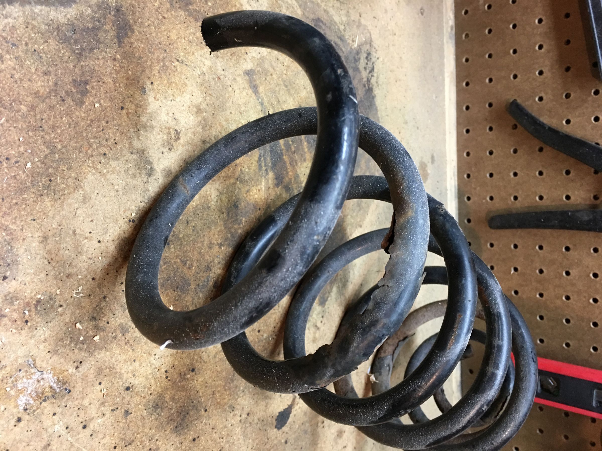 HAND FORGED Cold Chisel, From a Rusty Old Coil Spring : 10 Steps (with ...