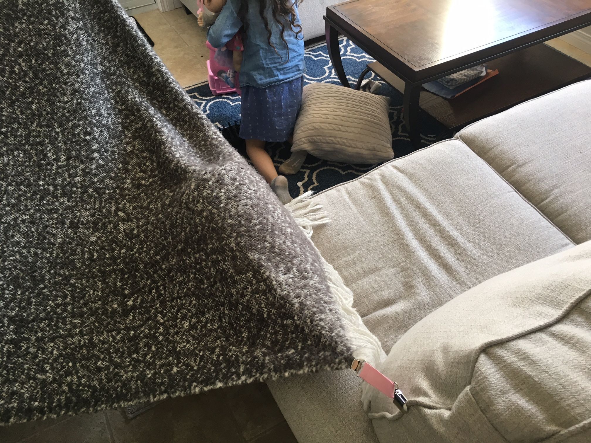 Unusual Uses for Mitten Clips : 7 Steps (with Pictures) - Instructables