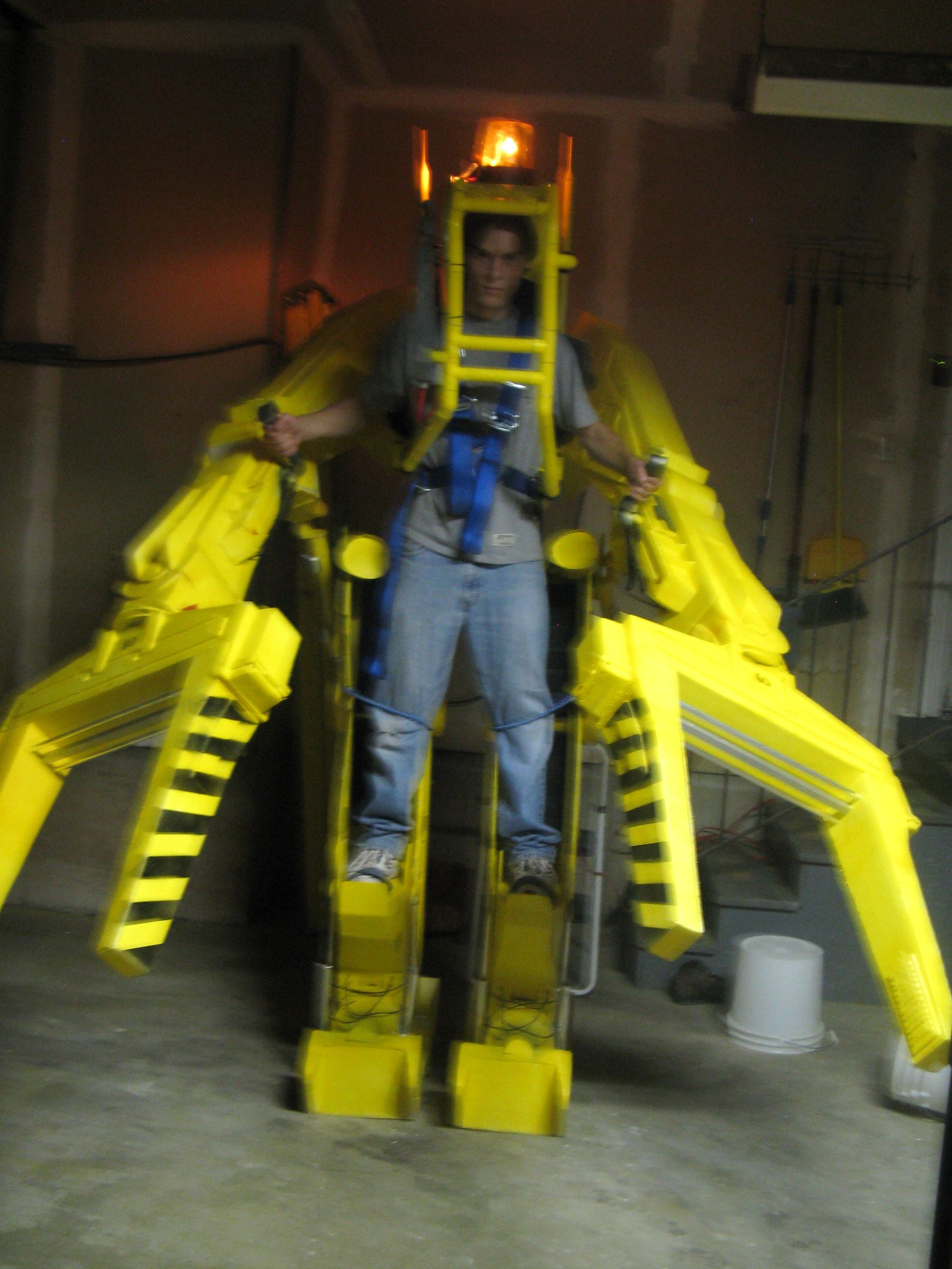 Full-Size Power Loader Costume From Aliens : 8 Steps (with Pictures ...