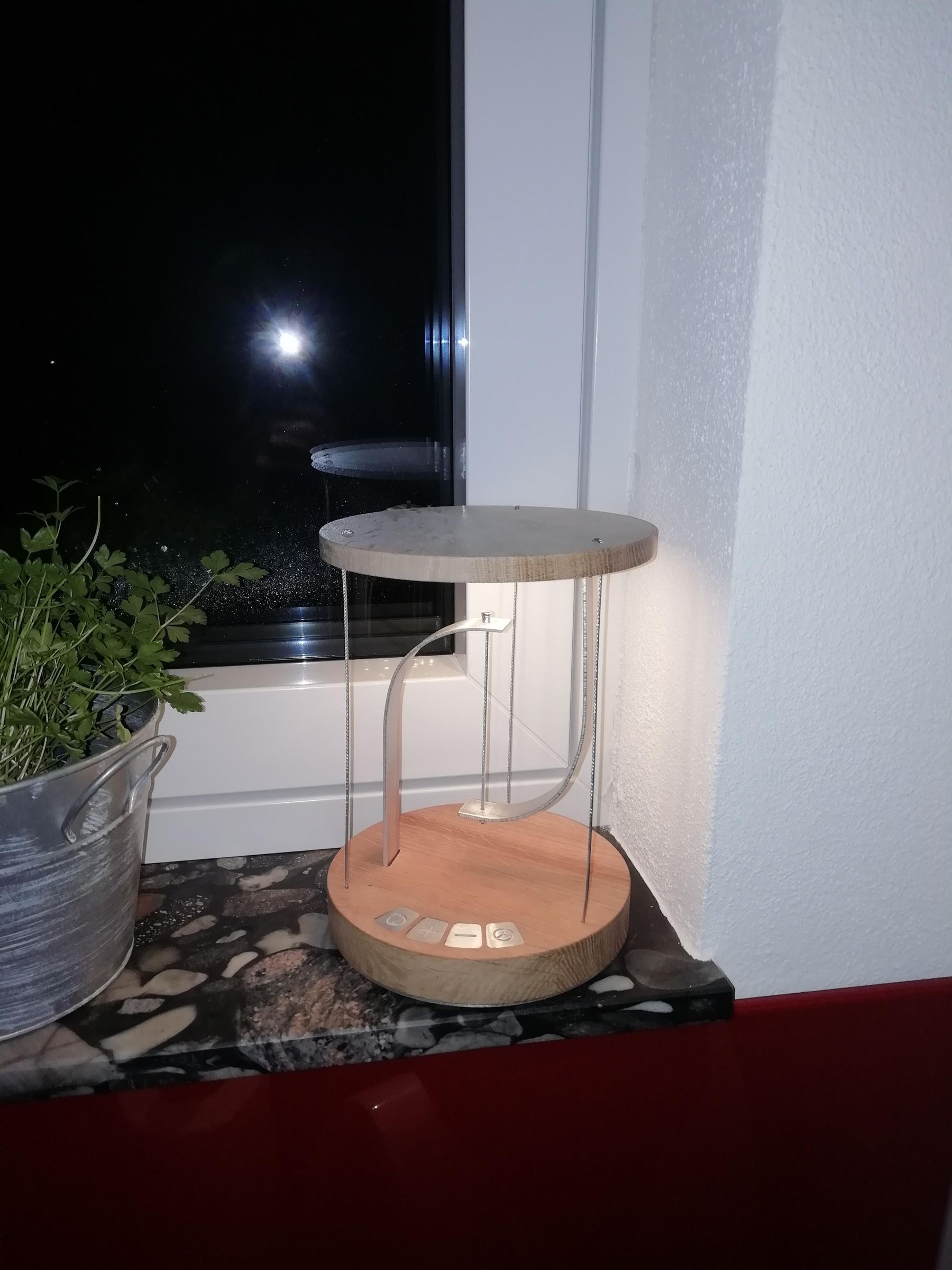 Modern Tensegrity Lamp : 14 Steps (with Pictures) - Instructables