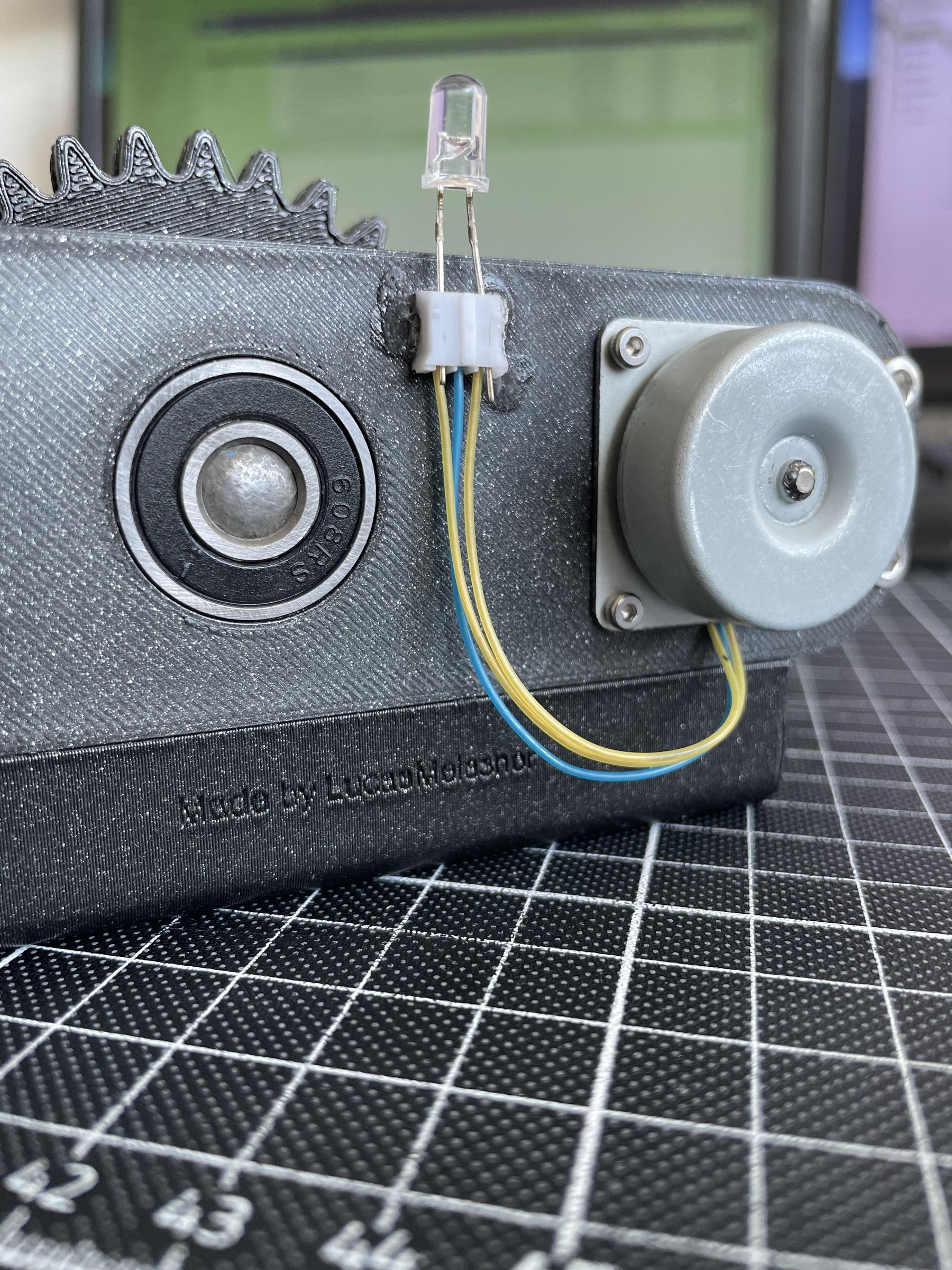 3d Printed Hand-cranked Generator : 4 Steps - Instructables