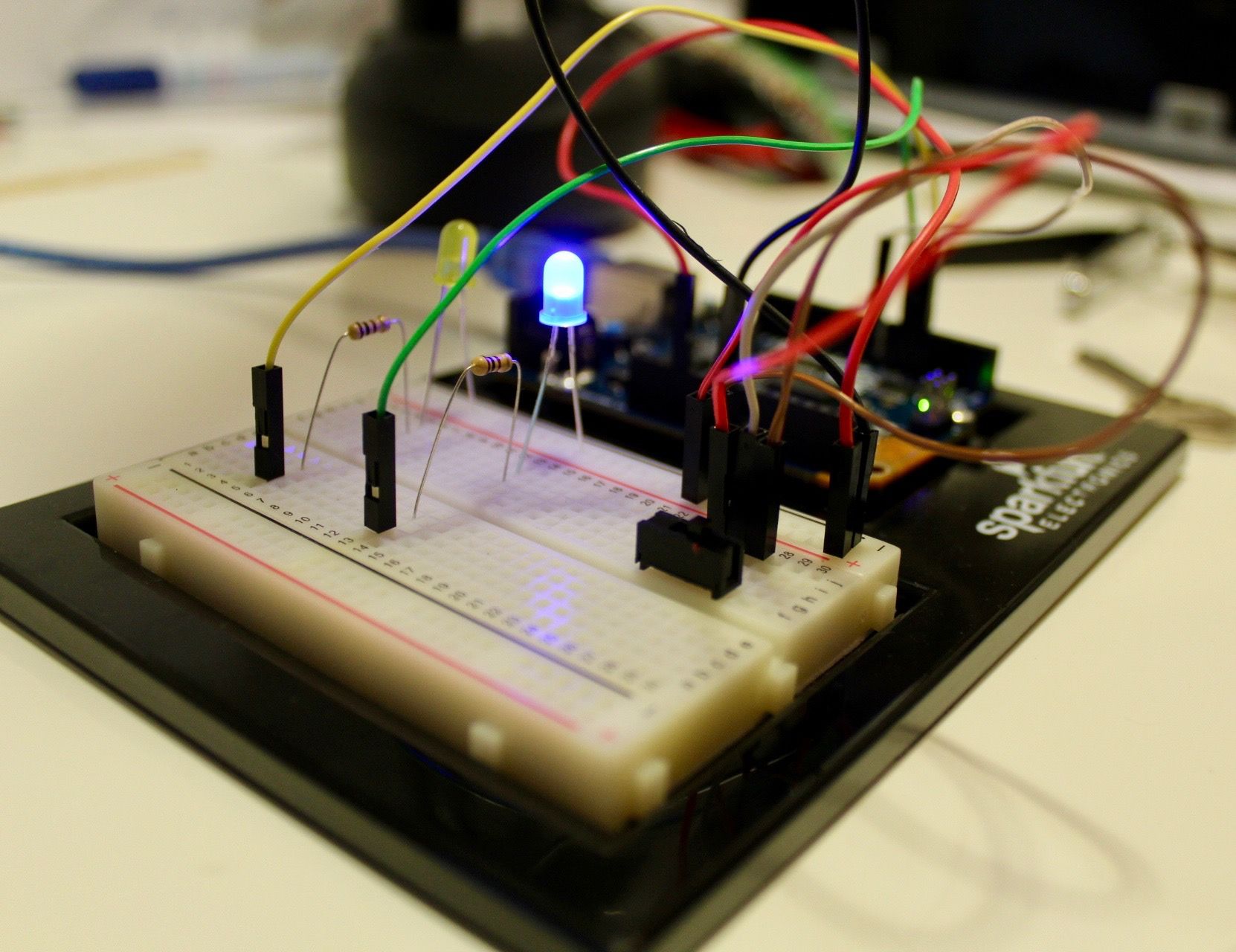 Reading an SPDT Switch : 5 Steps (with Pictures) - Instructables