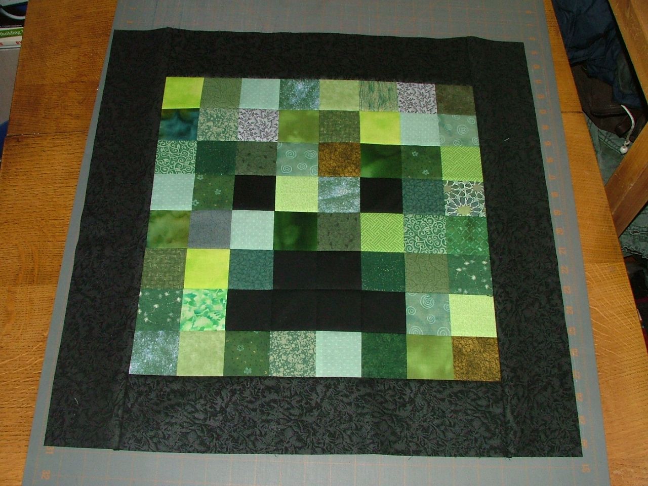 Minecraft Creeper Pillow / Cushion : 5 Steps (with Pictures ...
