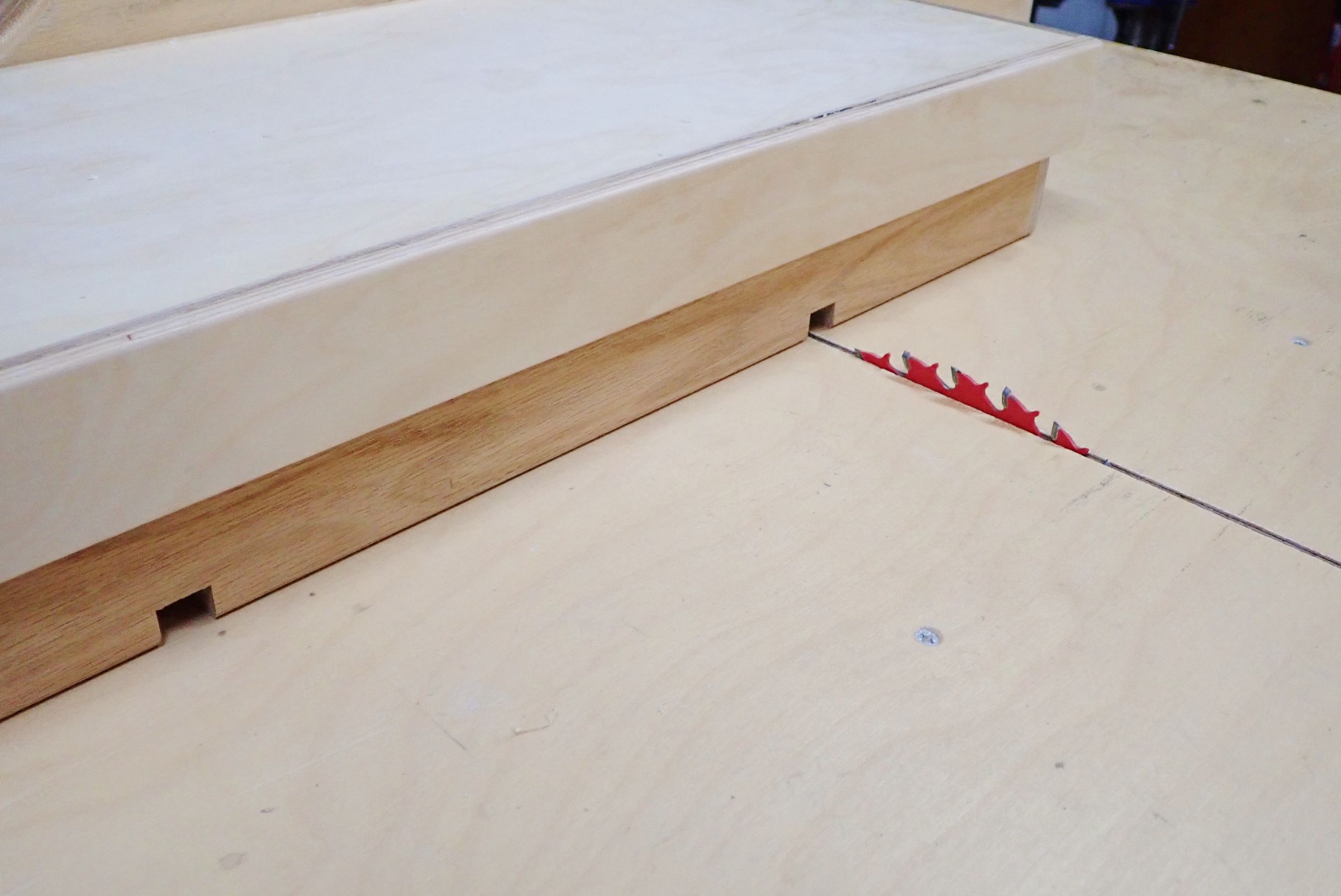 How to Make a Custom Sewing Machine Case : 18 Steps (with Pictures ...