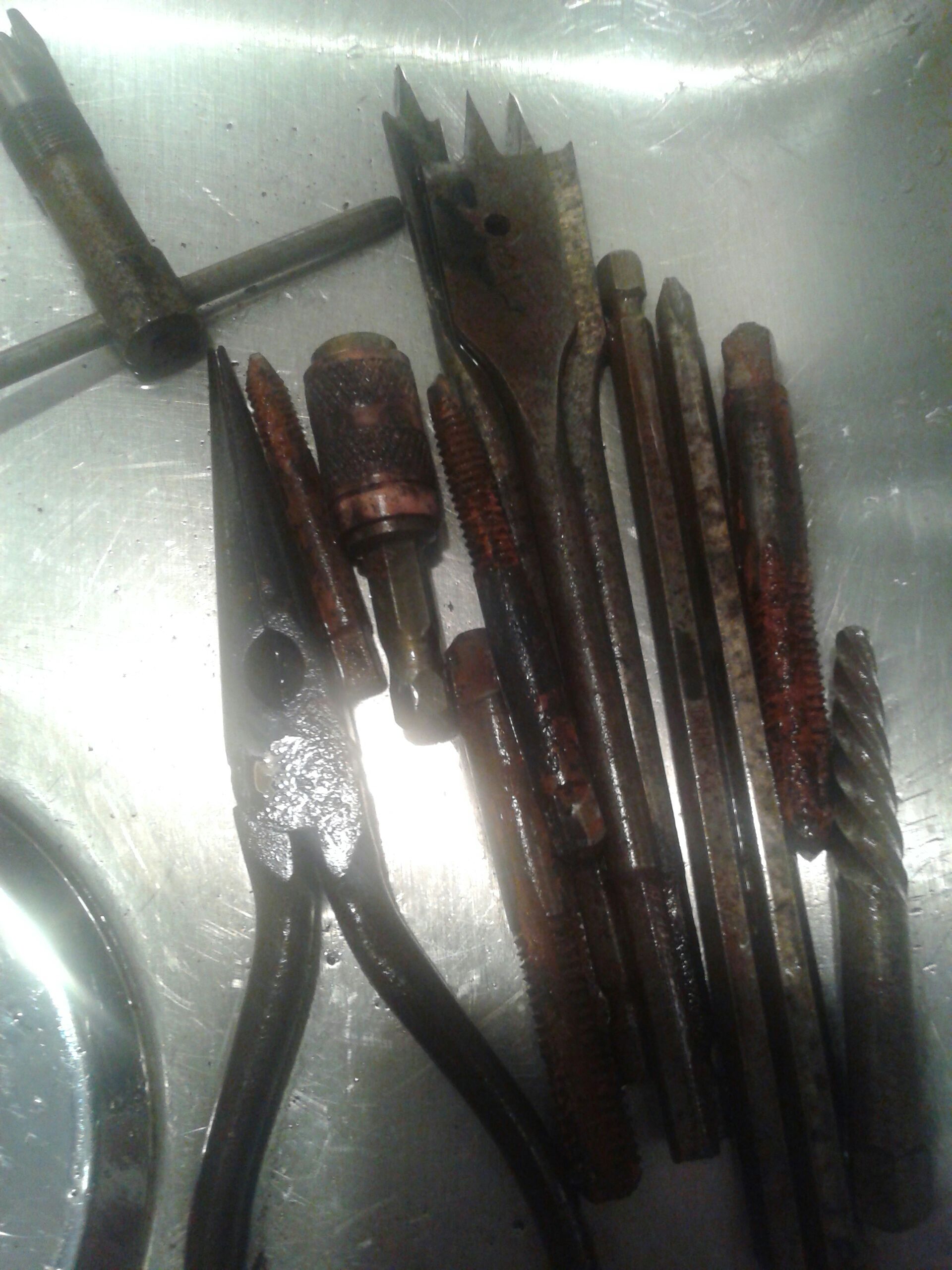 Cleaning Rust Off of Tools Without Harsh Chemicals : 4 Steps (with ...