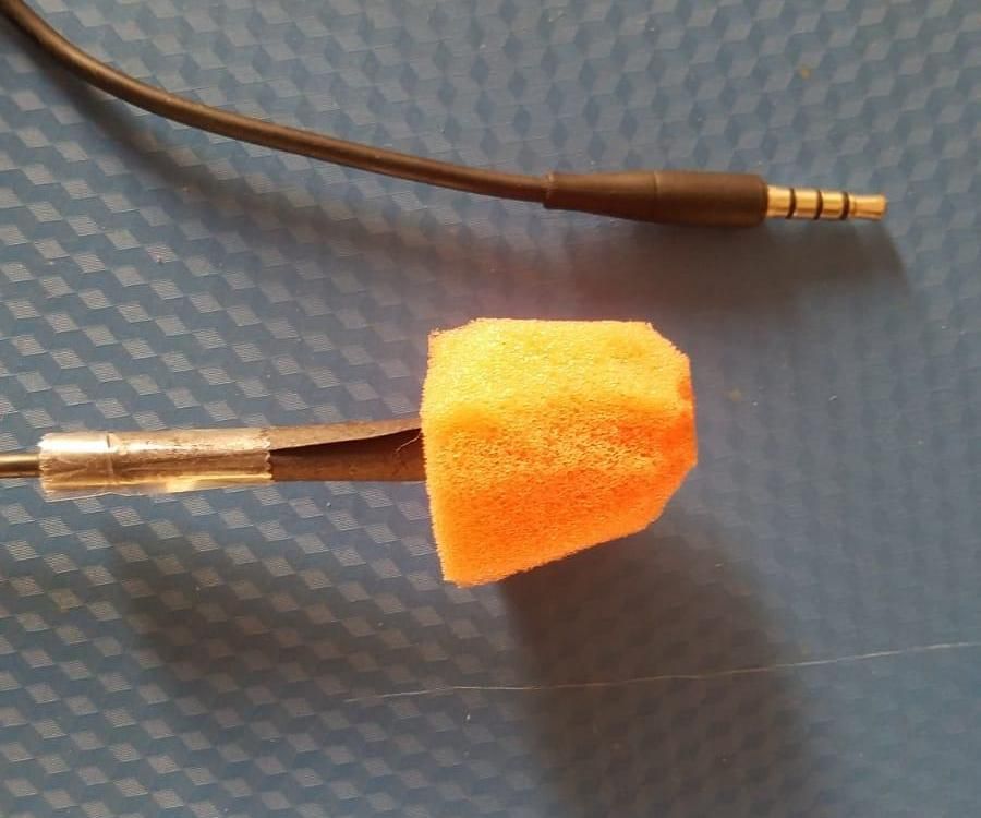 A Tiny DIY Microphone (That Actually Works!) : 4 Steps - Instructables