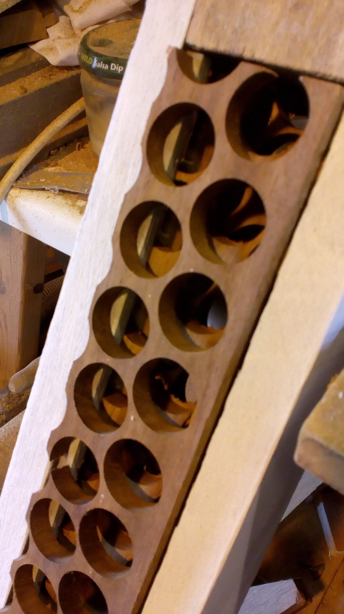 Bee & Bug Tower Hotel : 7 Steps (with Pictures) - Instructables