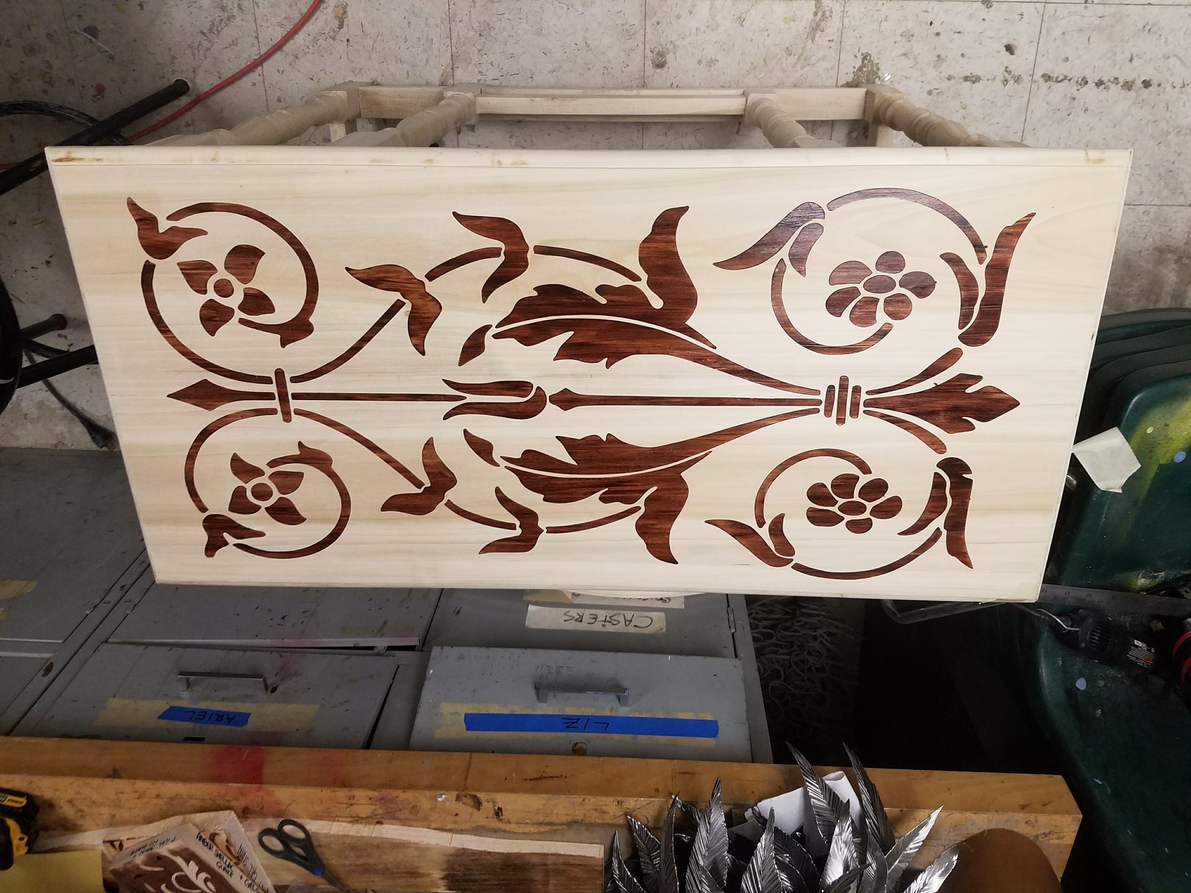 Drop Leaf Table With Faux Inlay : 8 Steps (with Pictures) - Instructables