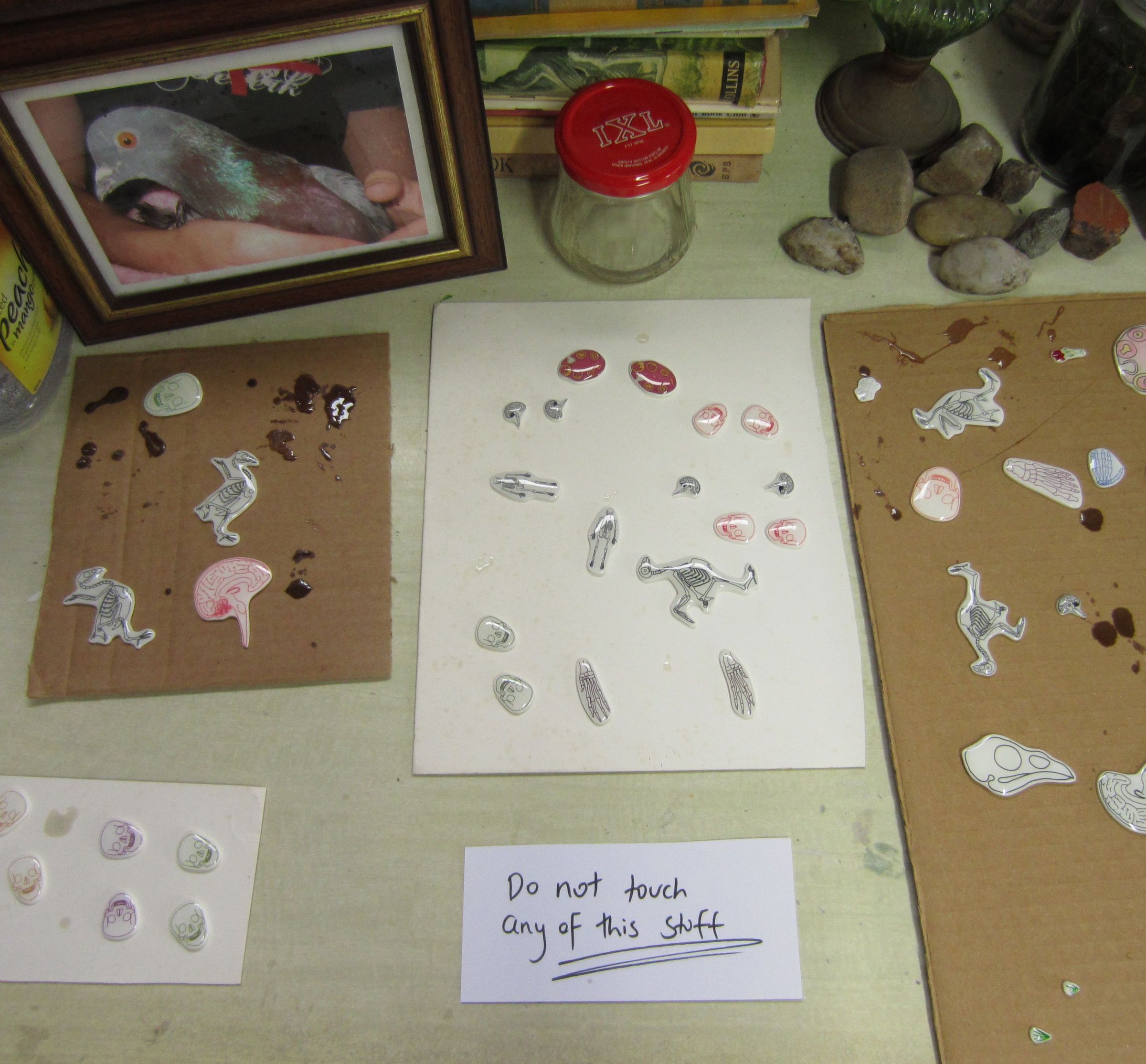 Jewellery With Shrinky Dinks and Doming Resin : 6 Steps - Instructables