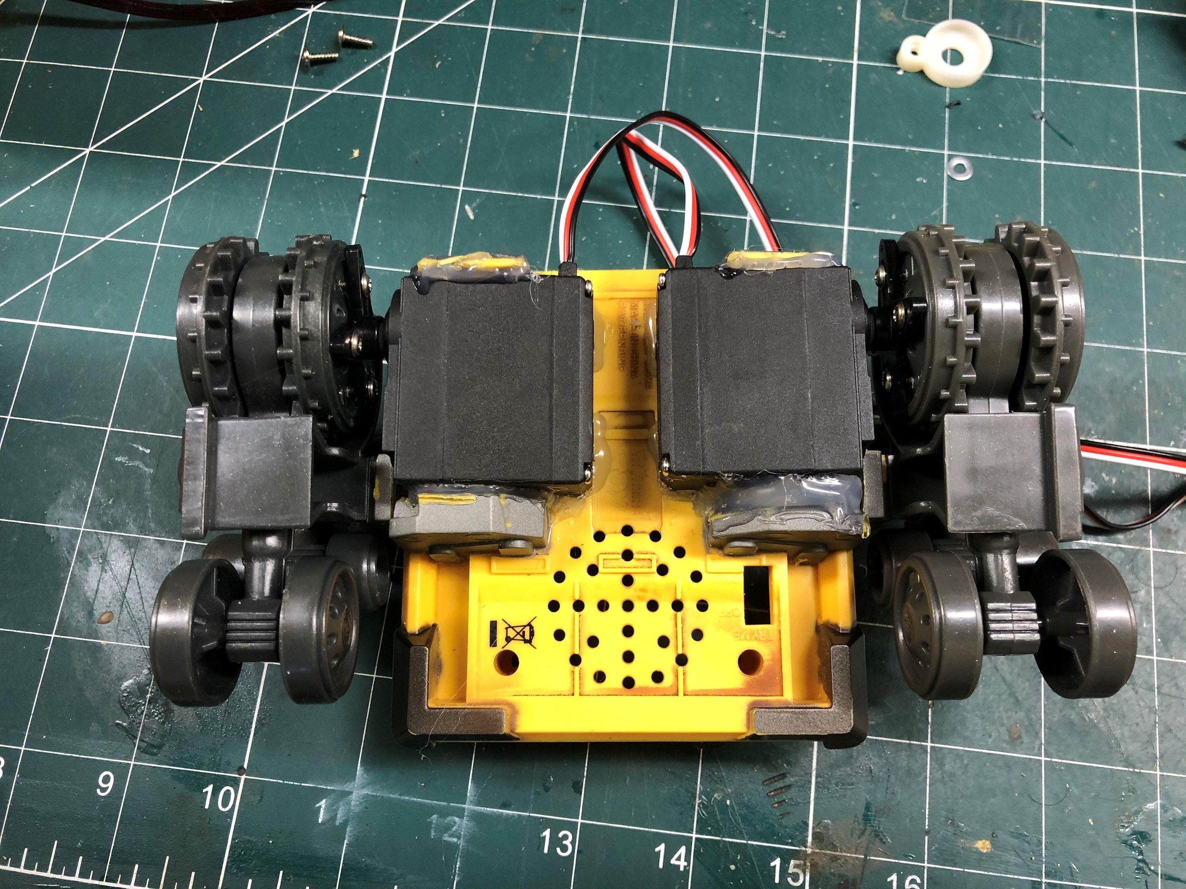 Wall-E Robot Arduino EasyVR3 (Updated) New Video With Voice Commands ...