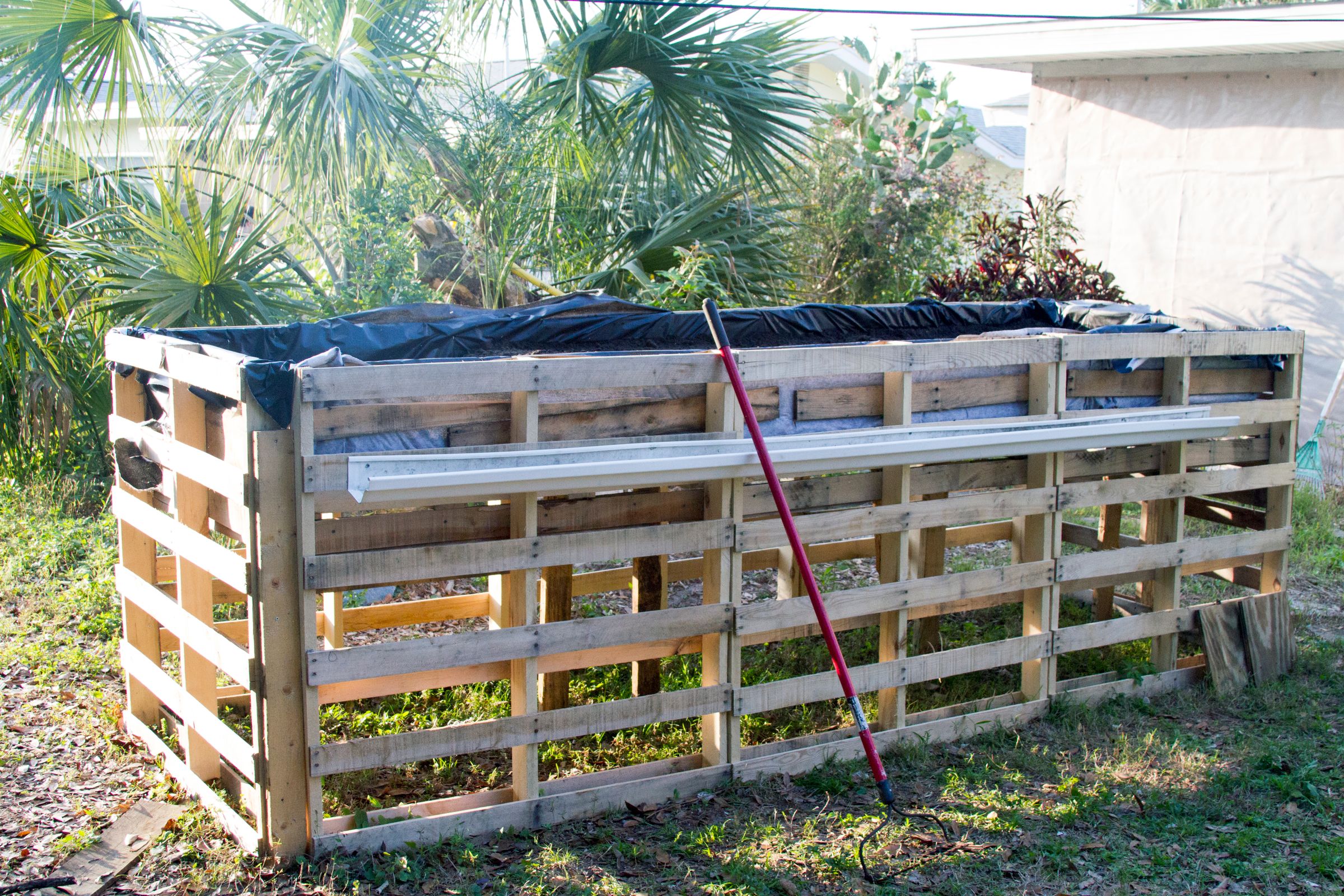 Raised Pallet Garden : 3 Steps (with Pictures) - Instructables
