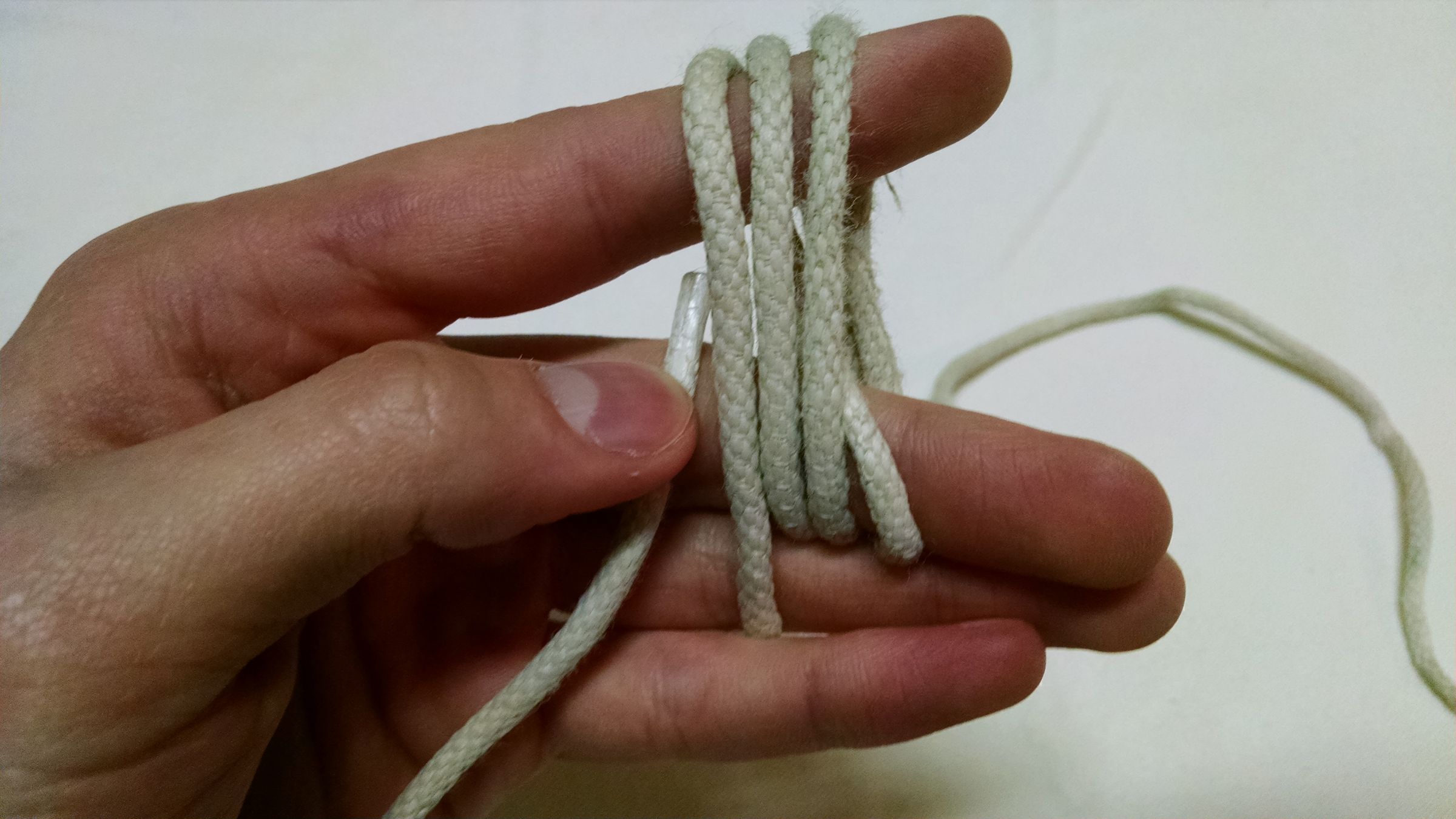 Tying a Monkey's Fist : 8 Steps - Instructables