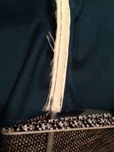 How to Install Boning in a Bodice : 4 Steps (with Pictures) - Instructables