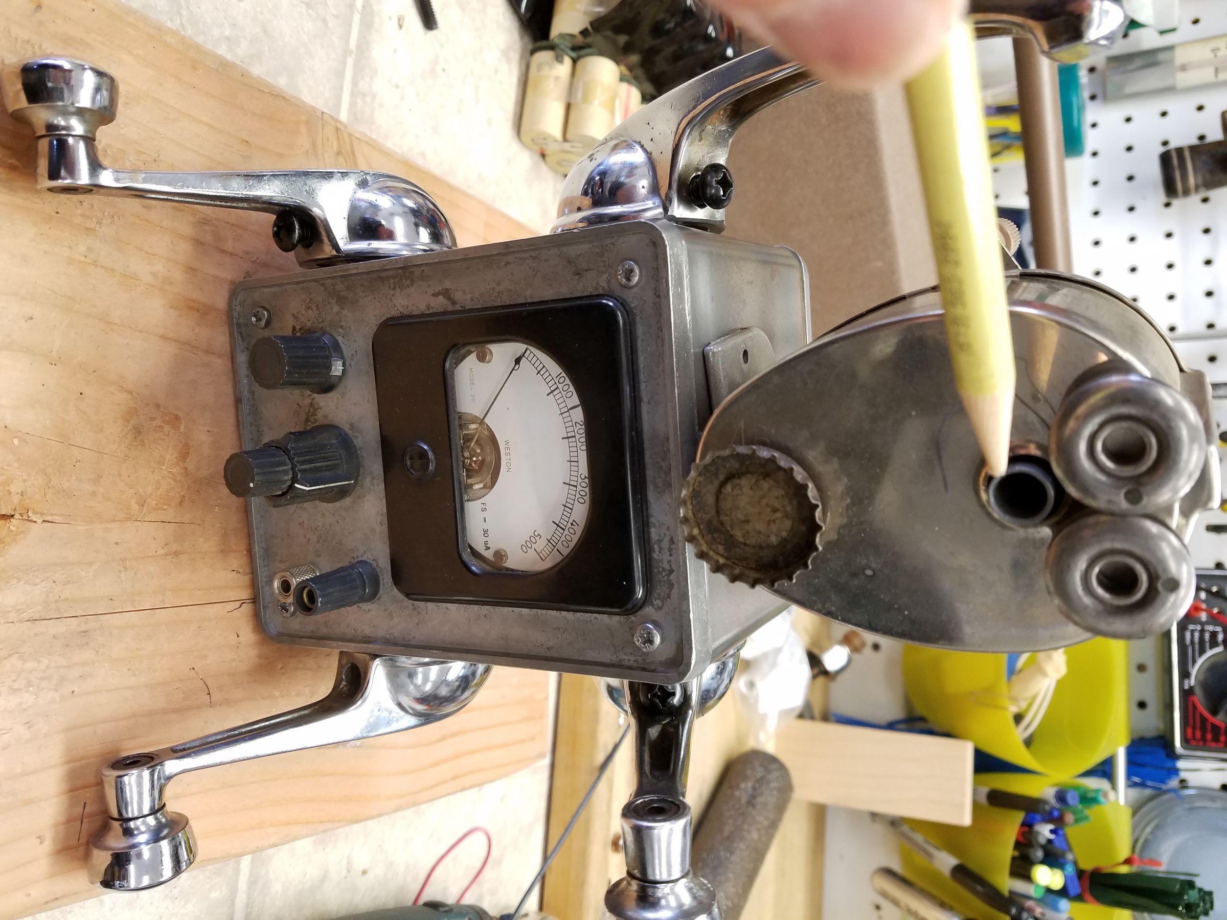 Making a Junkbot : 10 Steps (with Pictures) - Instructables