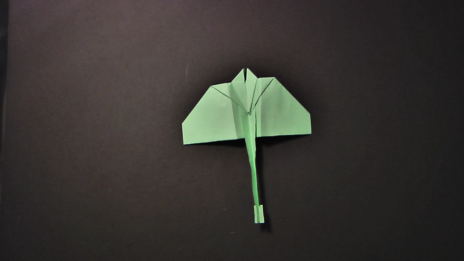Stingray Paper Airplane : 8 Steps (with Pictures) - Instructables