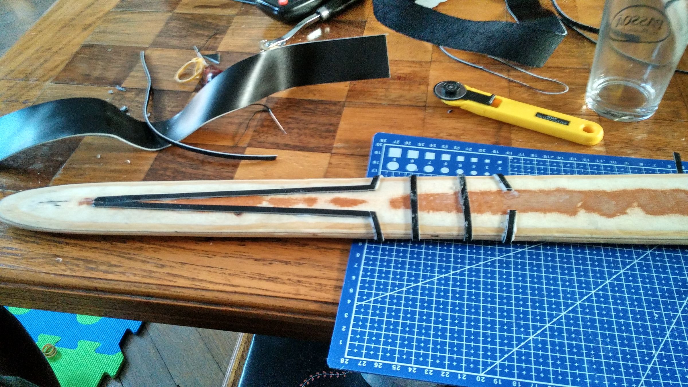 Viking Sword Scabbard - DIY : 12 Steps - Instructables