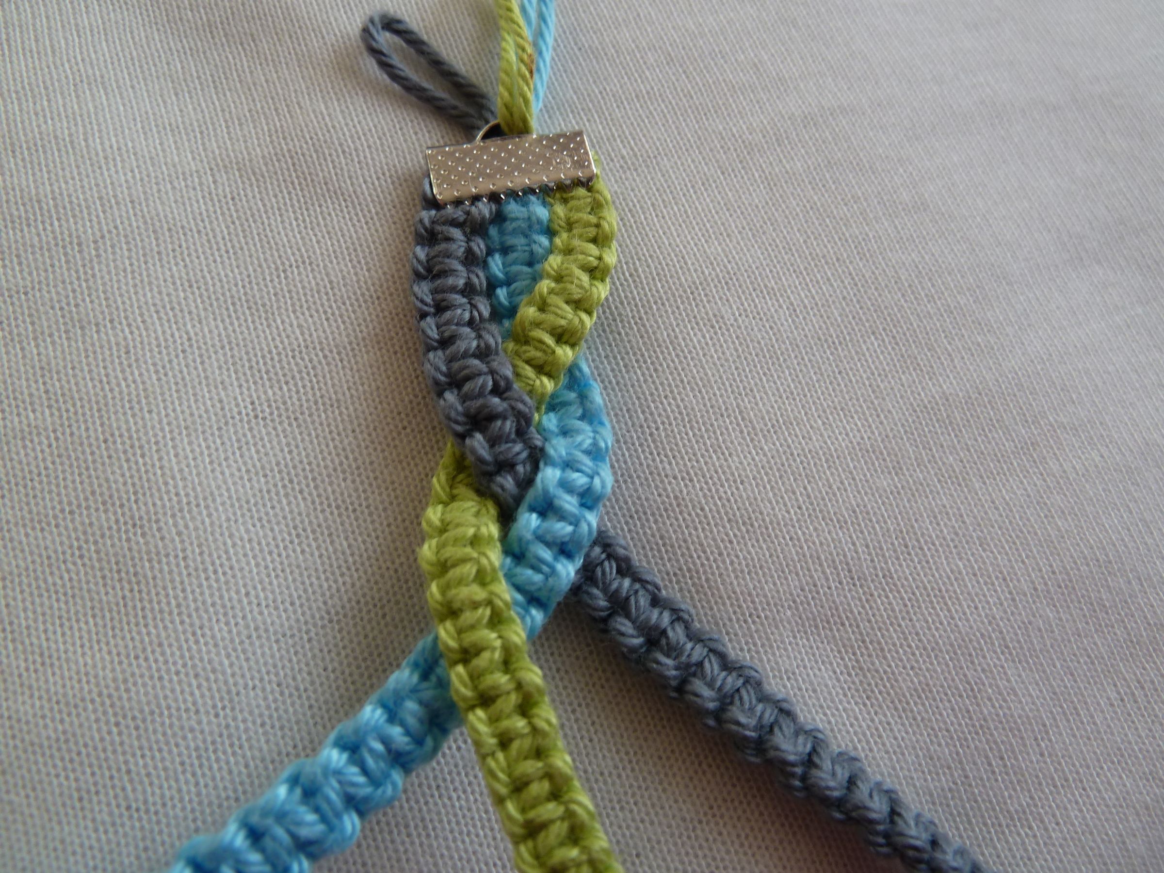 Braided Macrame Bracelet : 14 Steps (with Pictures) - Instructables