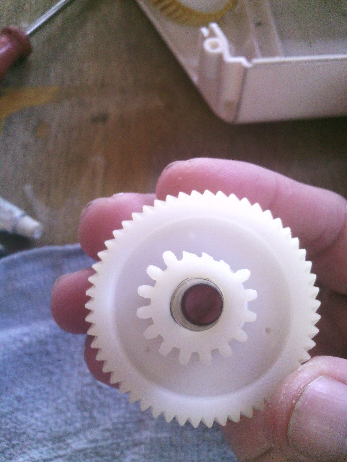 Broken Gear Repair : 8 Steps (with Pictures) - Instructables