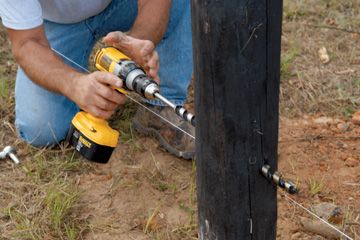 How to Hang a Farm Gate/Fence : 11 Steps (with Pictures) - Instructables