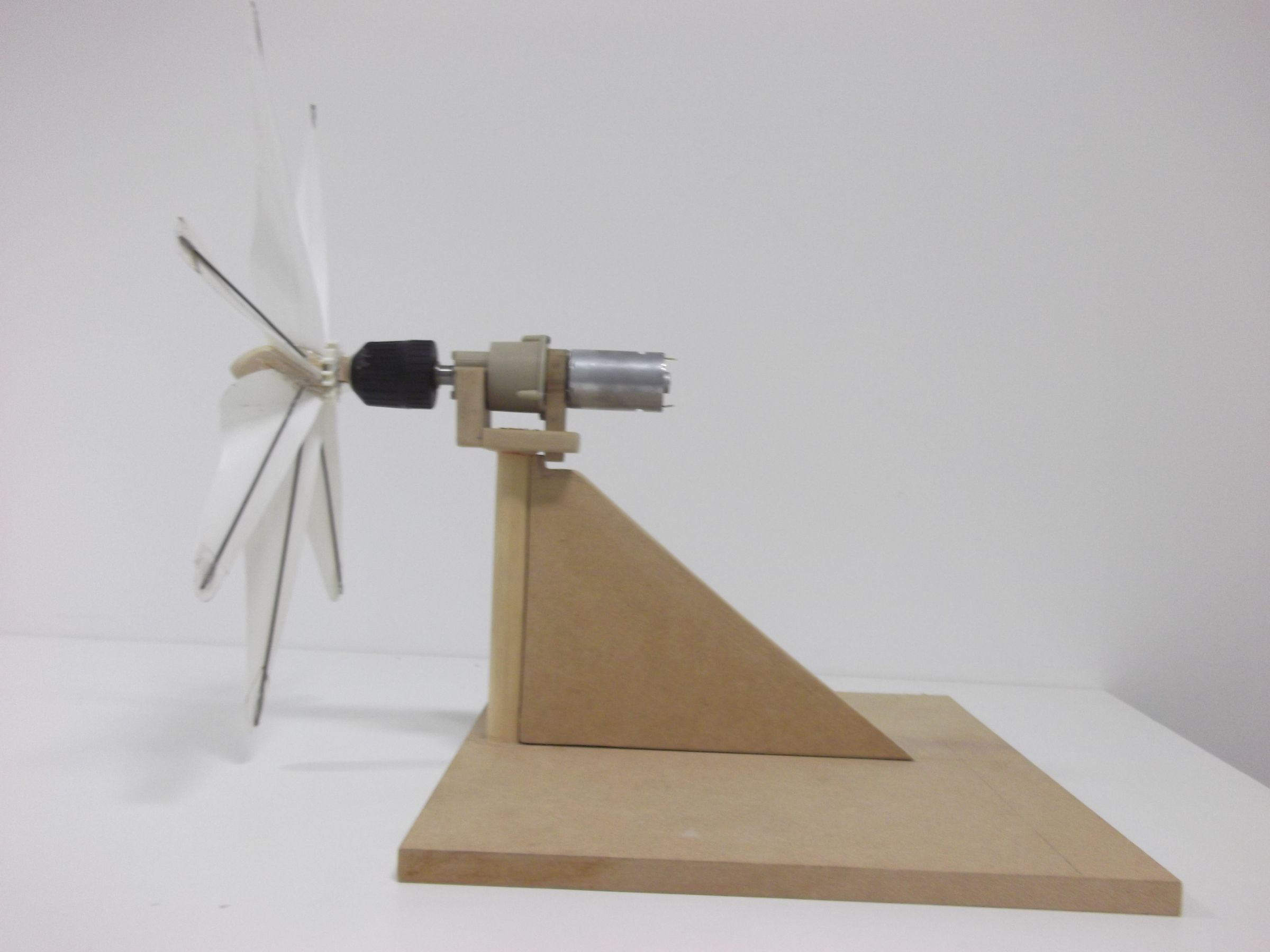 Miniature Wind Turbine : 6 Steps - Instructables