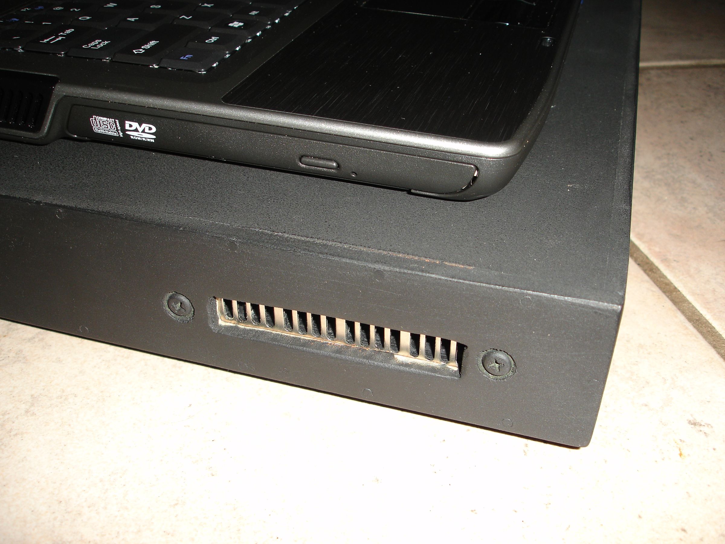 The DIY Laptop Cooler : 7 Steps - Instructables