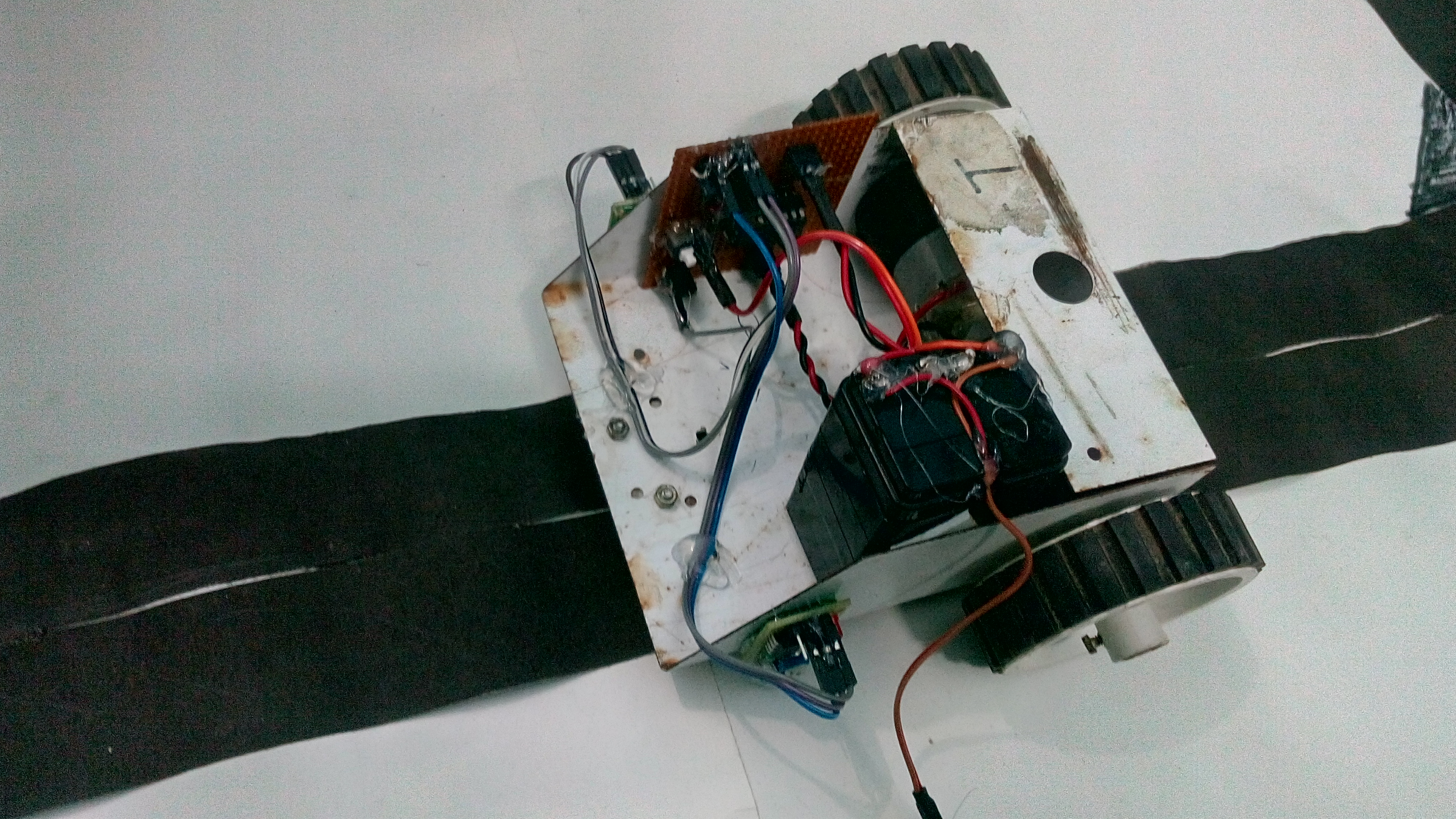 Line Follower Robot Without Arduino or Microcontroller : 3 Steps (with ...