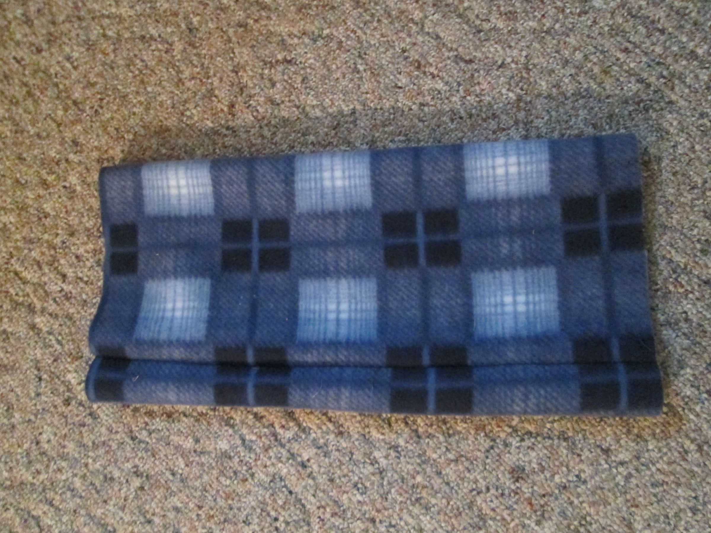 Homemade Fleece Neck Gaiter : 17 Steps - Instructables