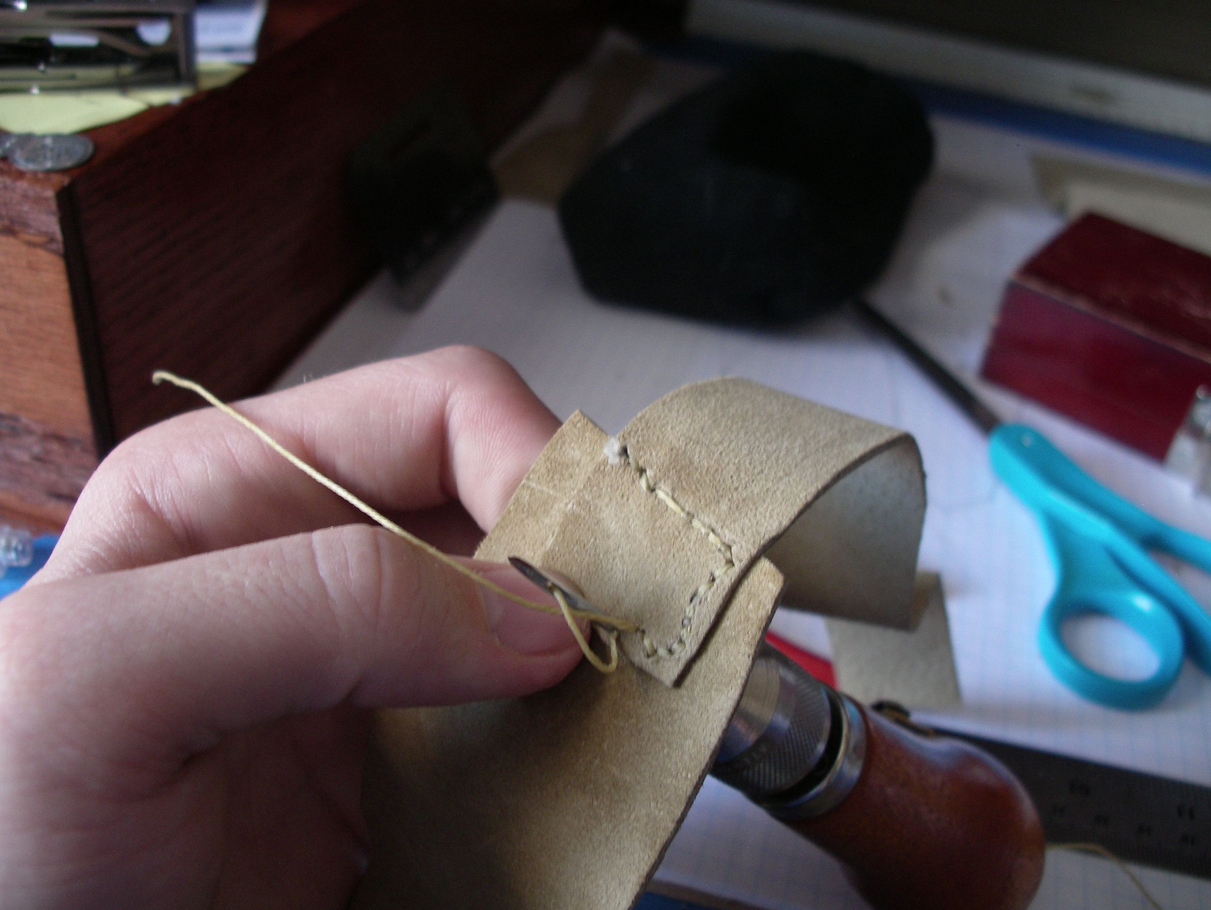 Sailmakers Palm, How to Make One. : 5 Steps (with Pictures) - Instructables