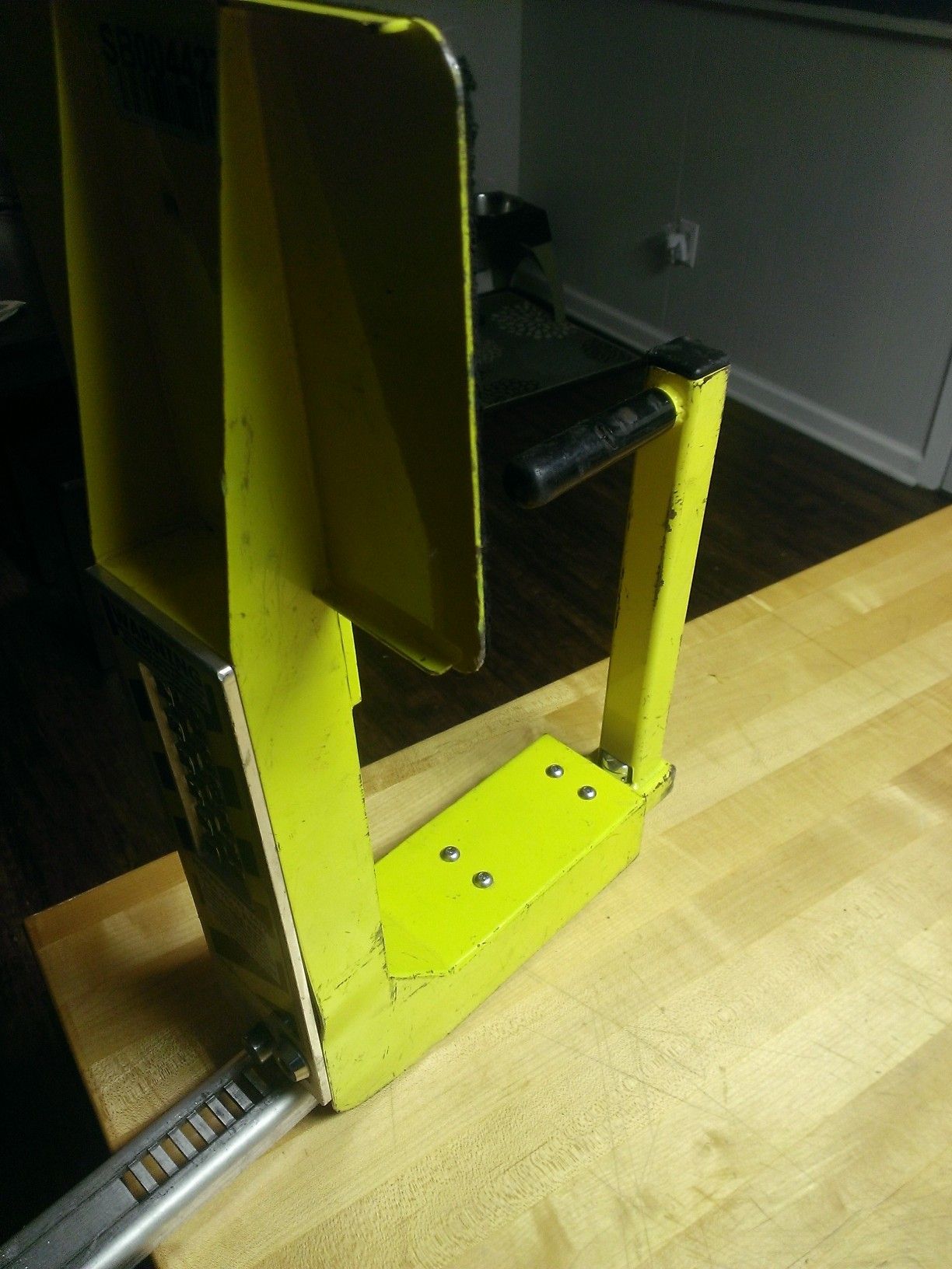 Booted! a Guide to the Inevitable Car Boot... : 4 Steps - Instructables