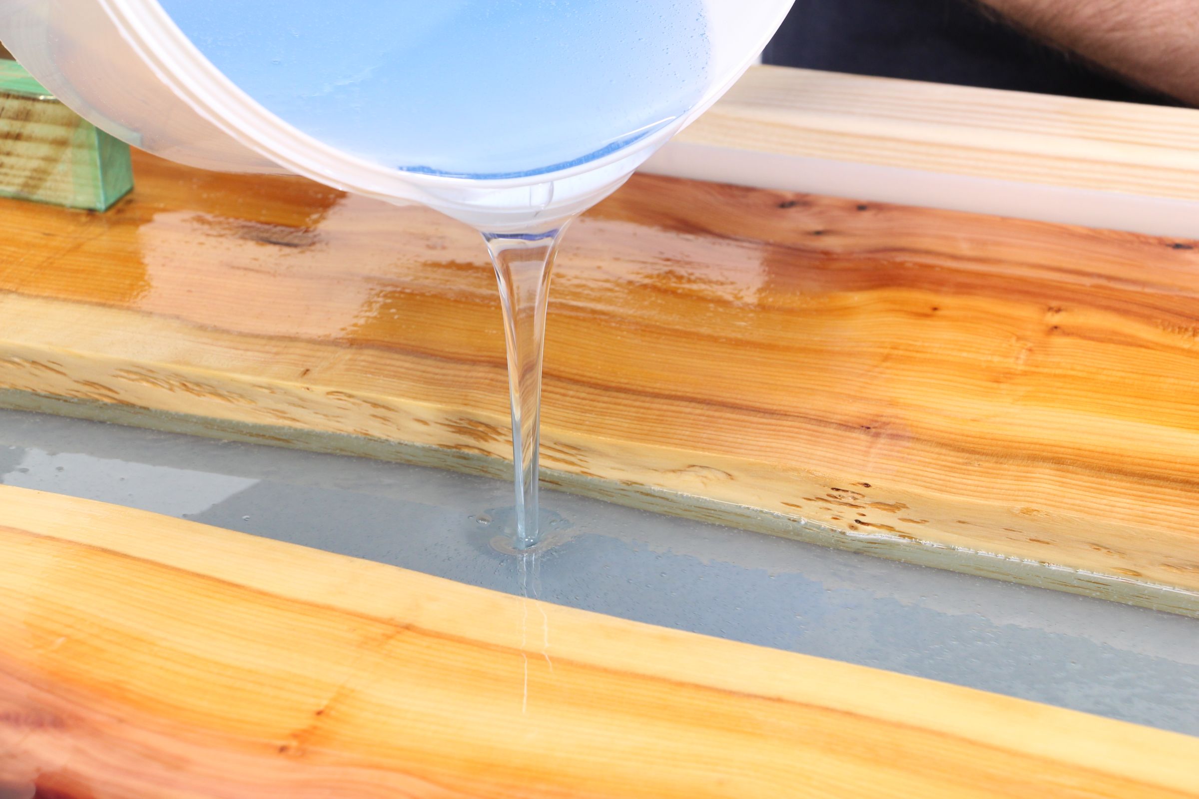 DIY Resin River Table Using Clear Epoxy Casting Resin and Wood : 12 ...