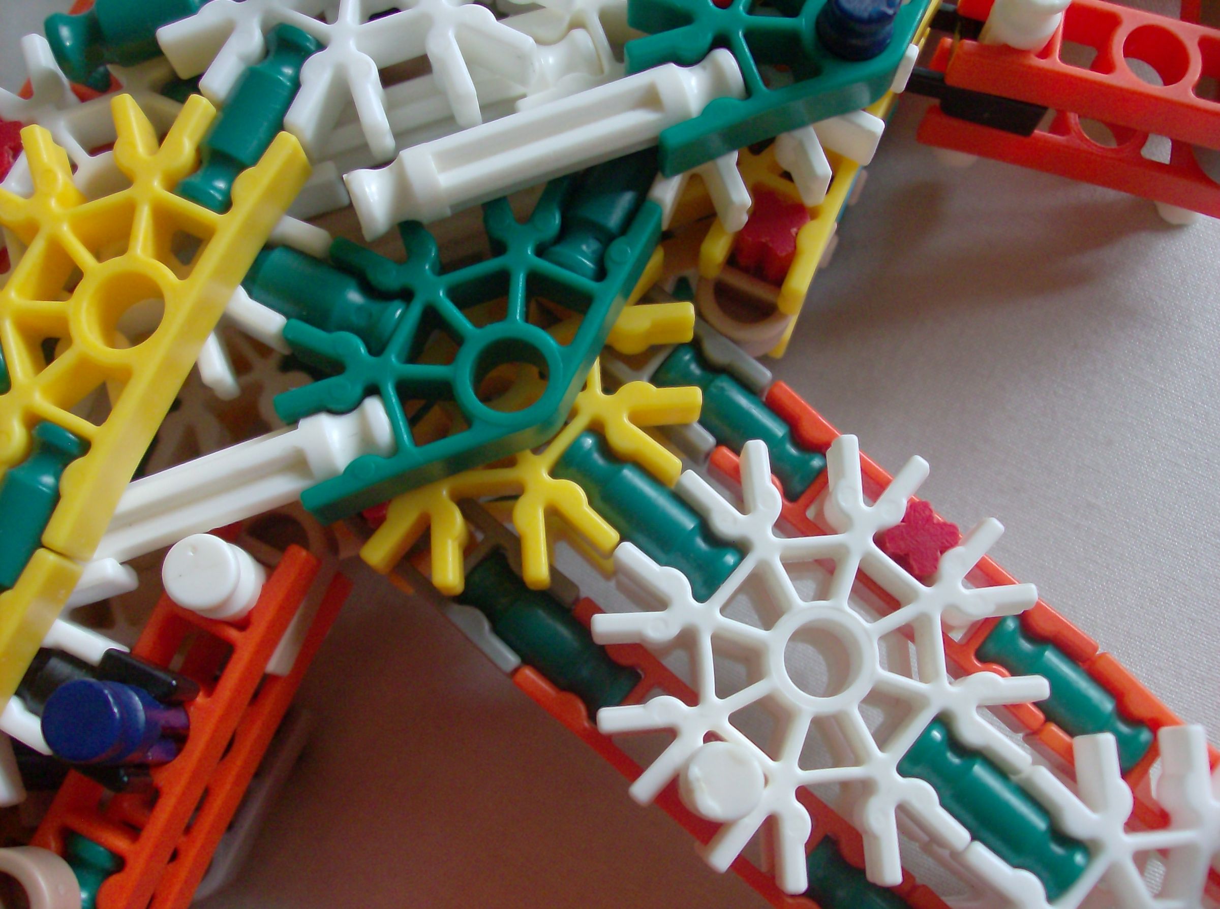 K'nex - MP5K Instructions : 7 Steps - Instructables