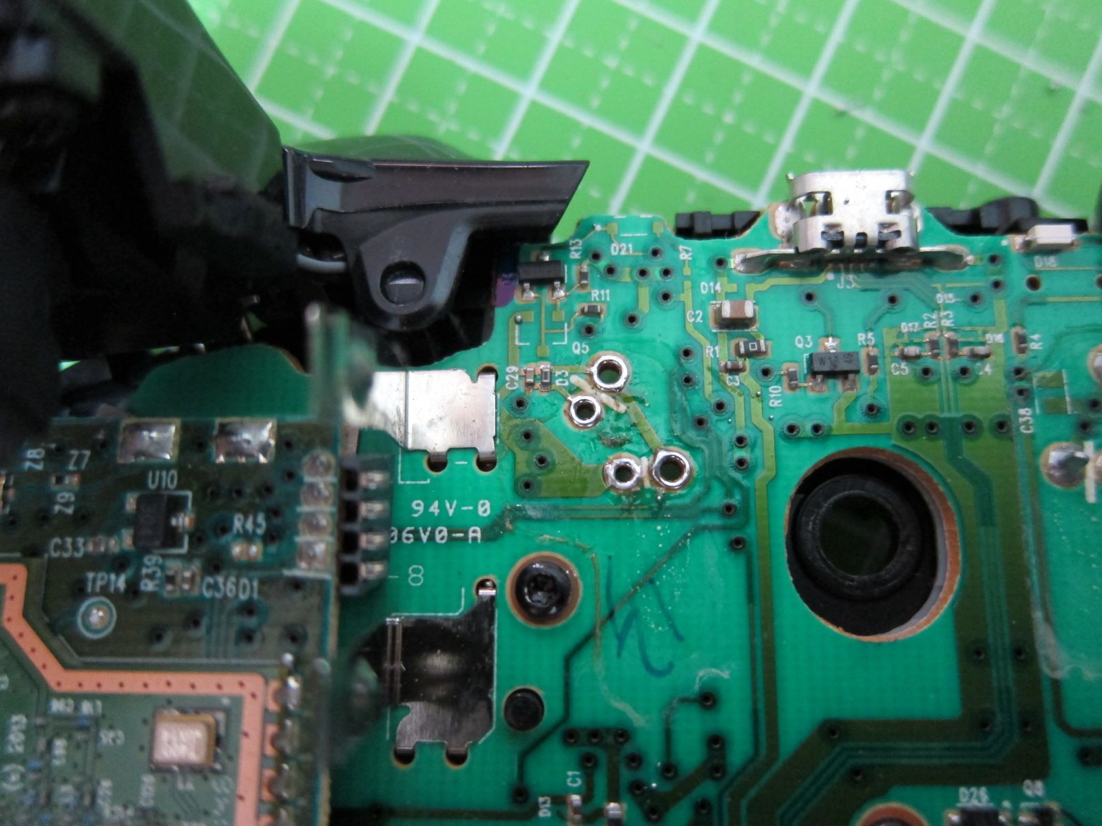 Repairing an Xbox One Controller (Faulty LB/RB Button) : 6 Steps ...