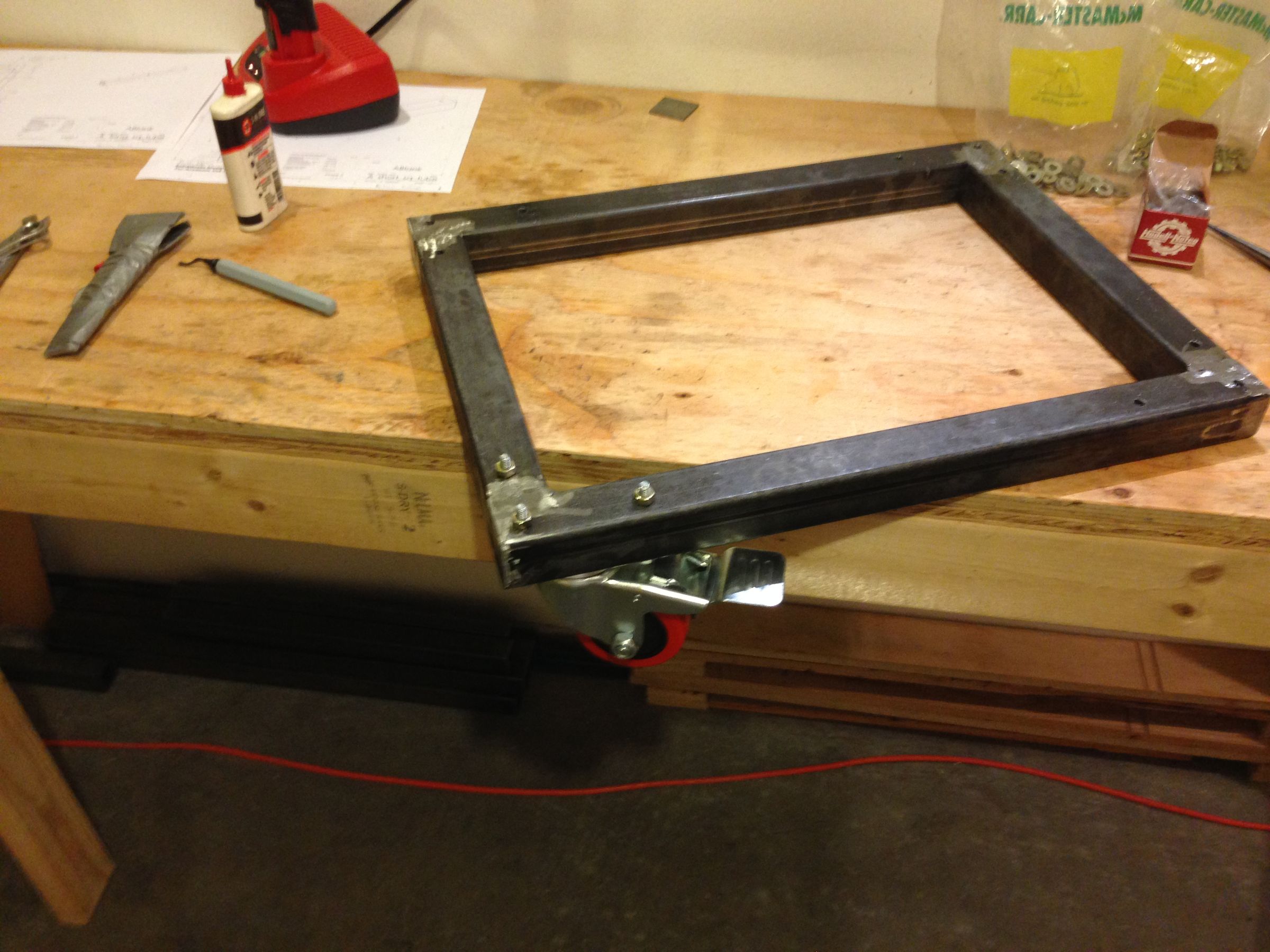 Metal Rotating Tool Stand : 6 Steps (with Pictures) - Instructables