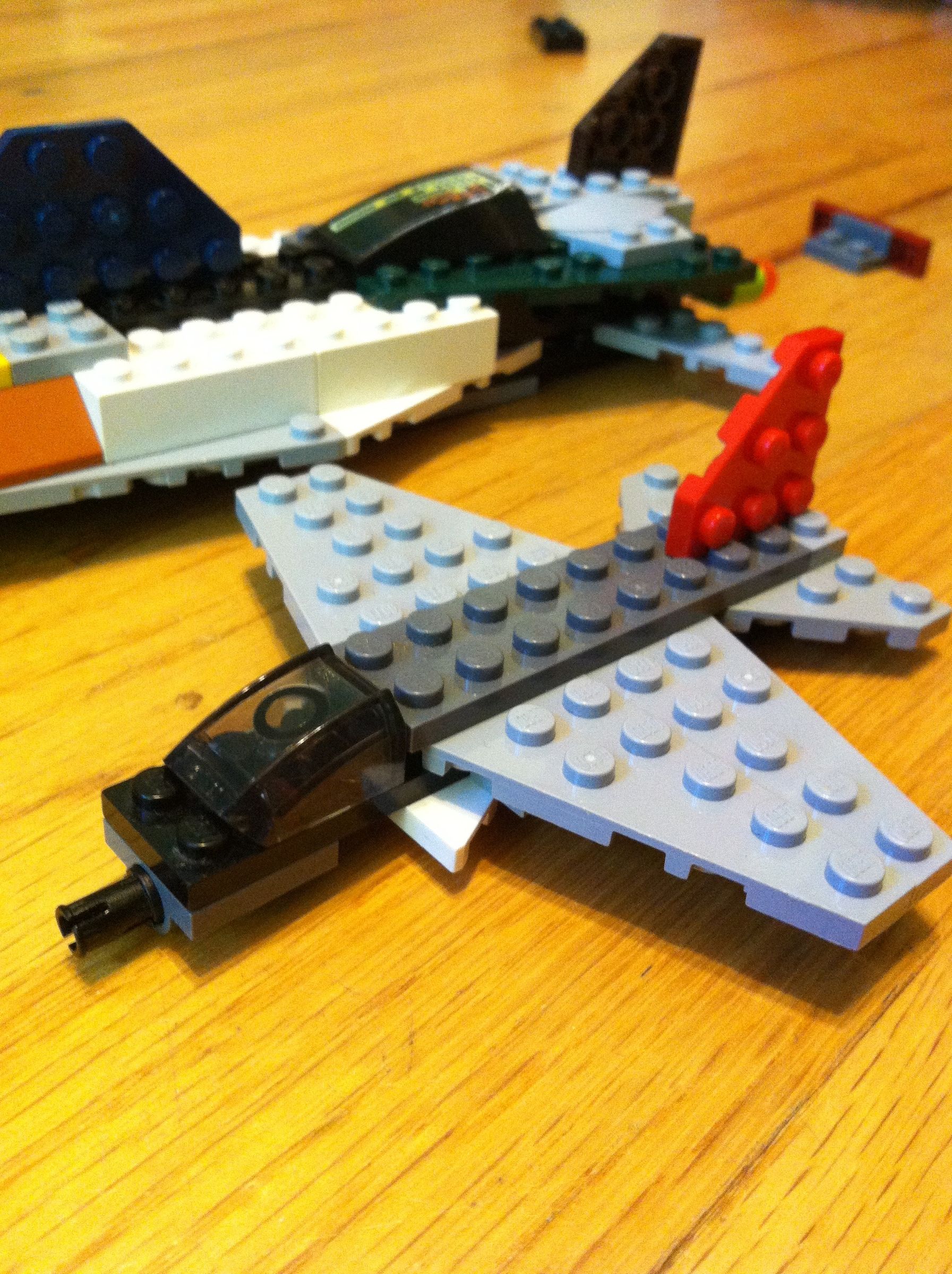 LEGO Mini F-18 & Control Tower : 4 Steps - Instructables