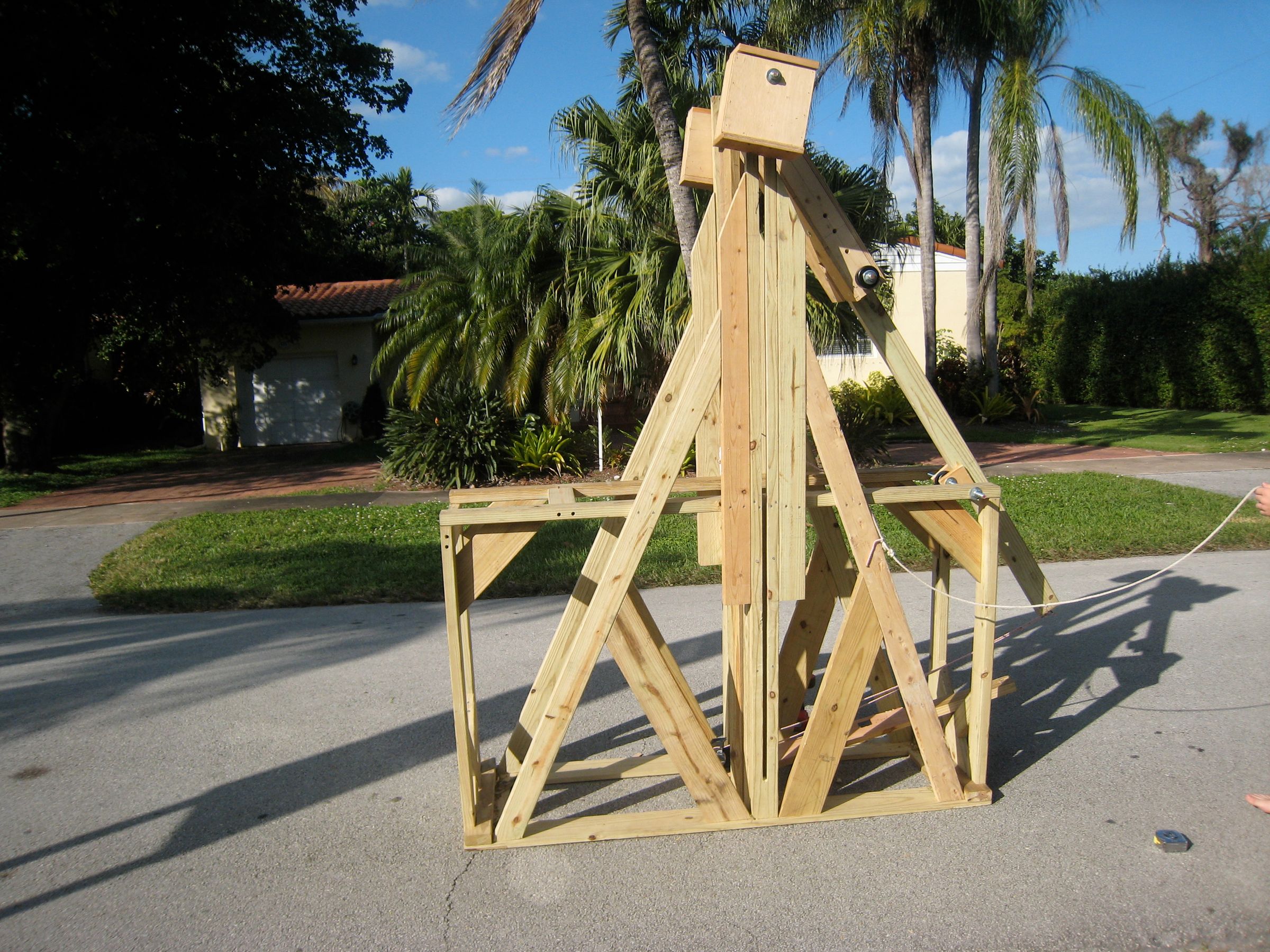 Floating Arm Trebuchet (F2K) : 17 Steps - Instructables