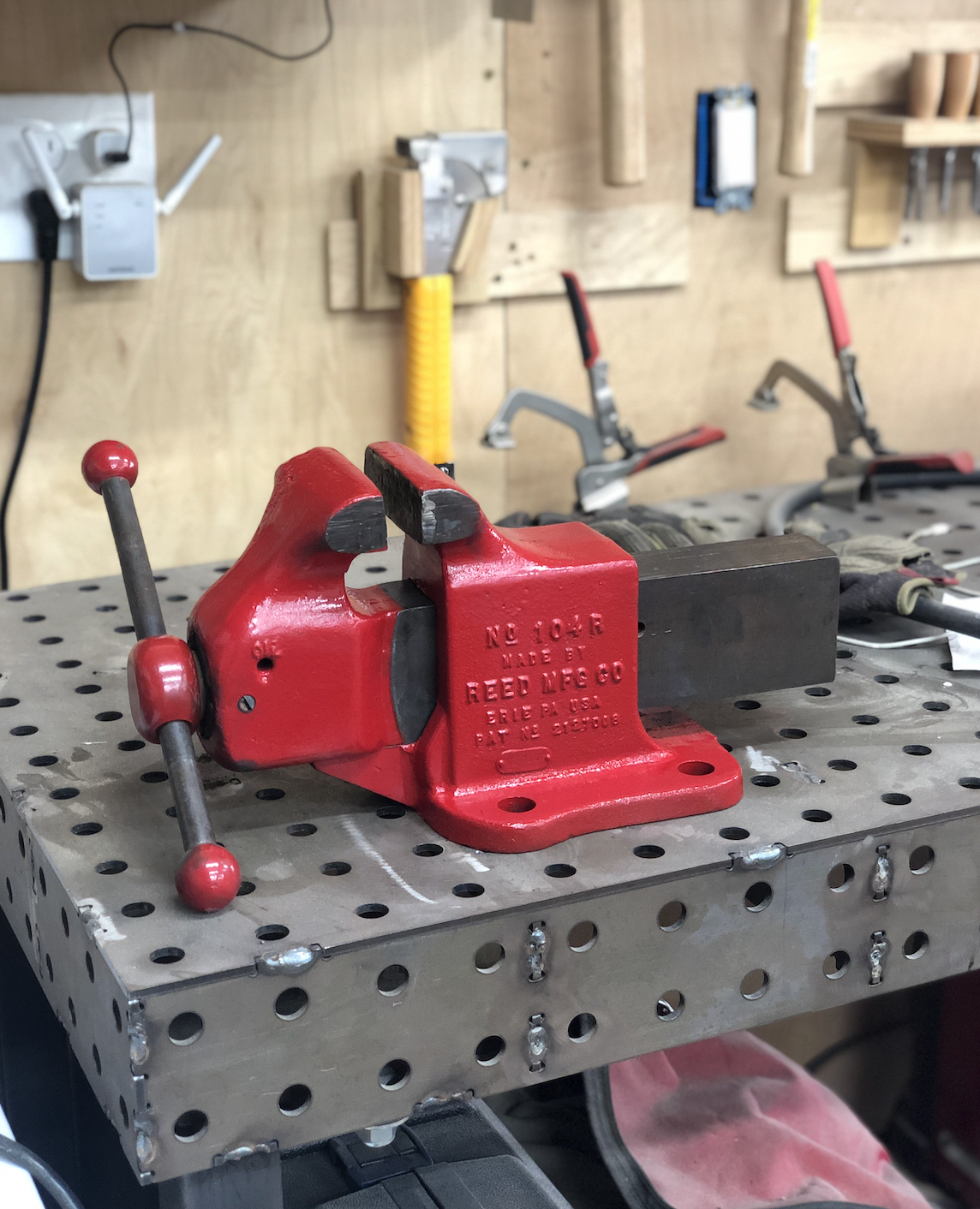 $100 10ft Work Bench/Surface With Storage : 12 Steps (with Pictures ...