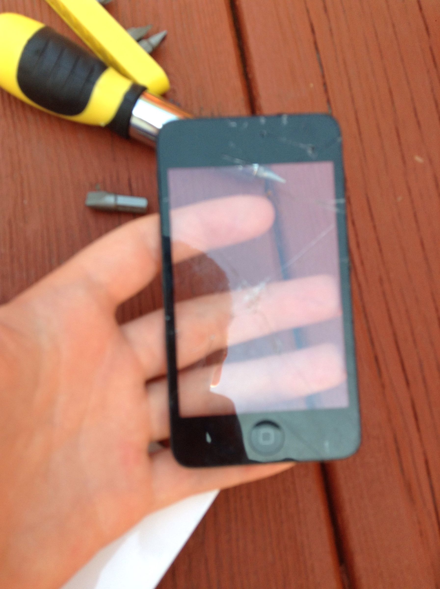 Broken IPod Touch Wallet : 6 Steps (with Pictures) - Instructables