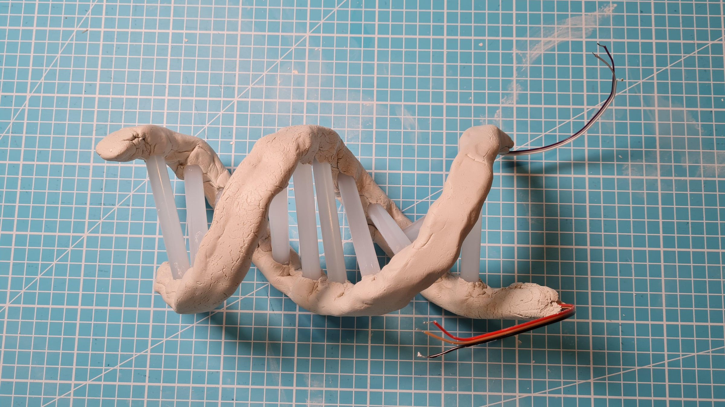 DNA Lamp : 11 Steps (with Pictures) - Instructables