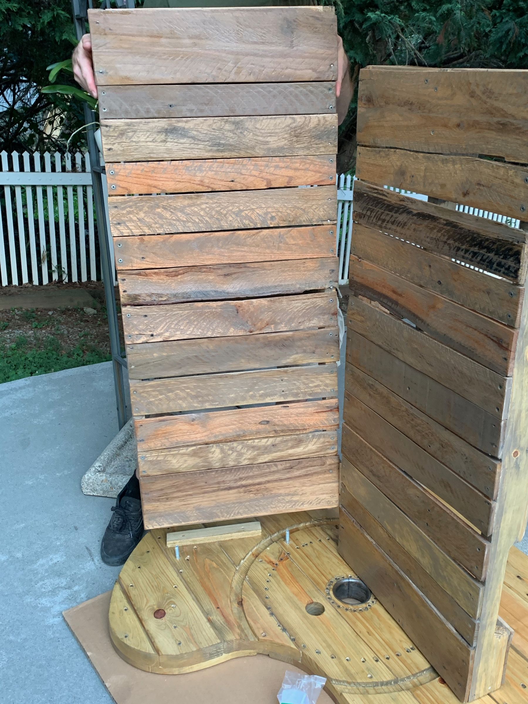 Cable Spool Pallet Bench - DIY Outdoor Seating! : 10 Steps (with ...