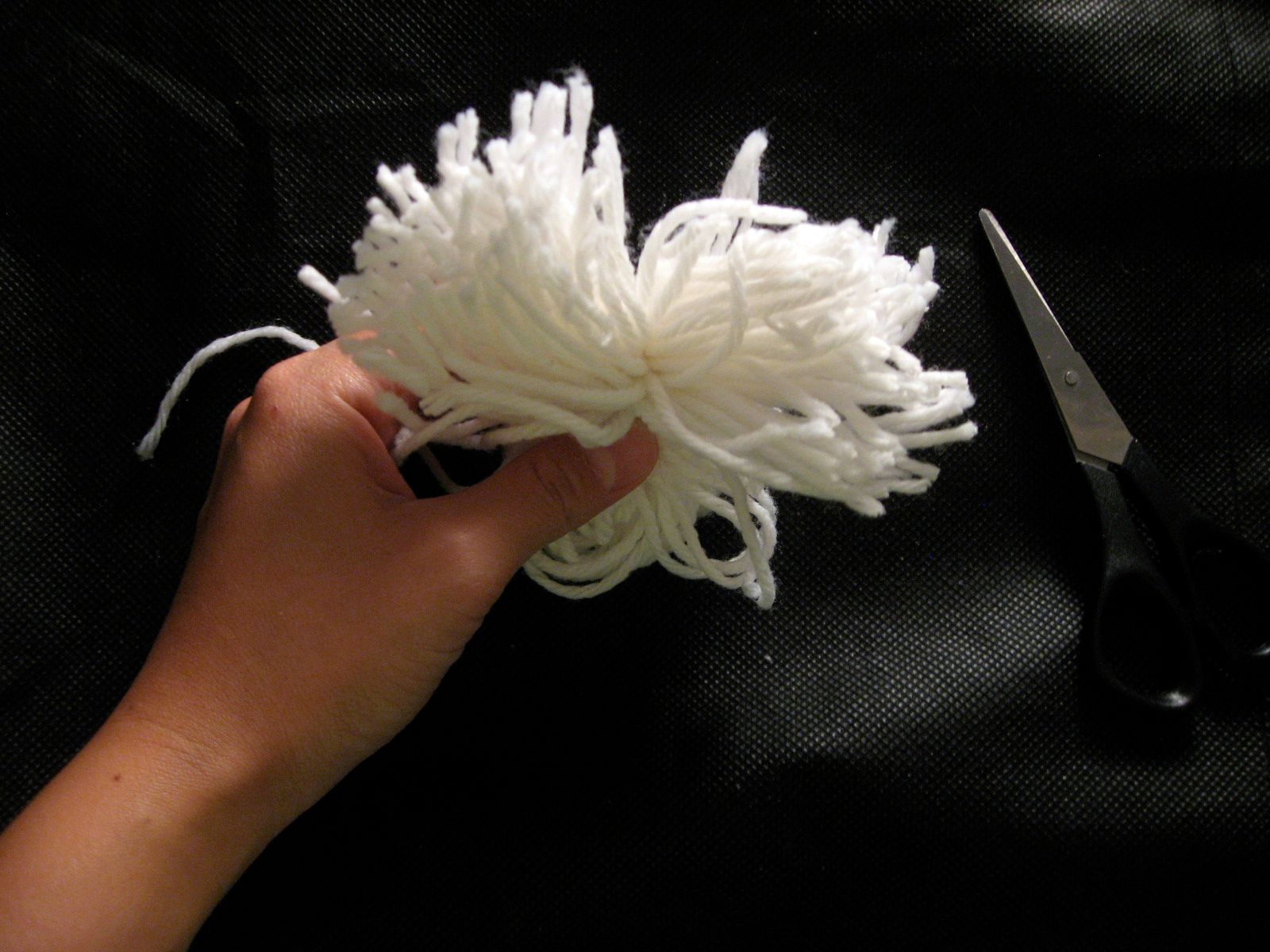 Yarn Puffs : 6 Steps (with Pictures) - Instructables