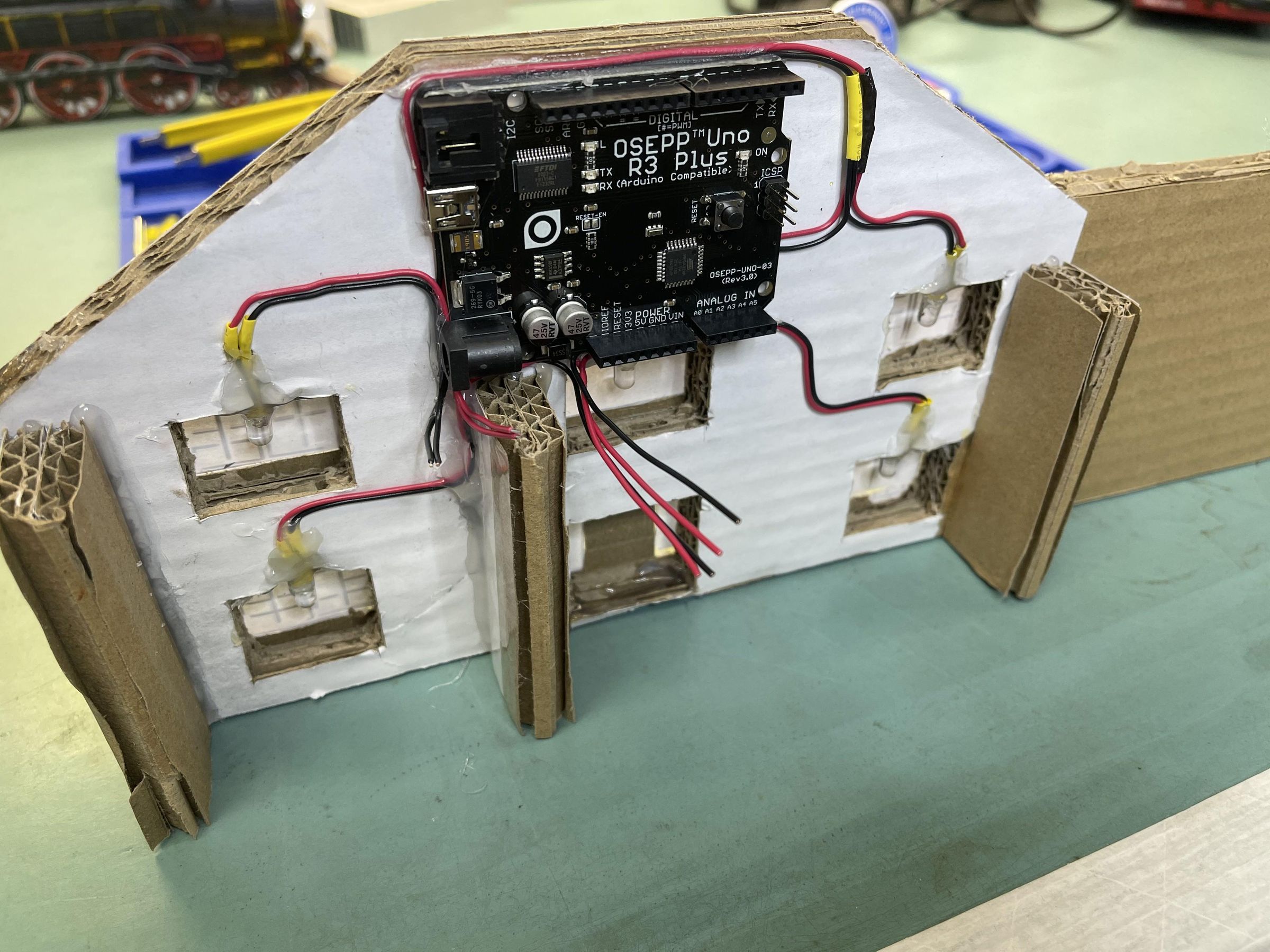 How to Build a Smart House Model : 9 Steps (with Pictures) - Instructables