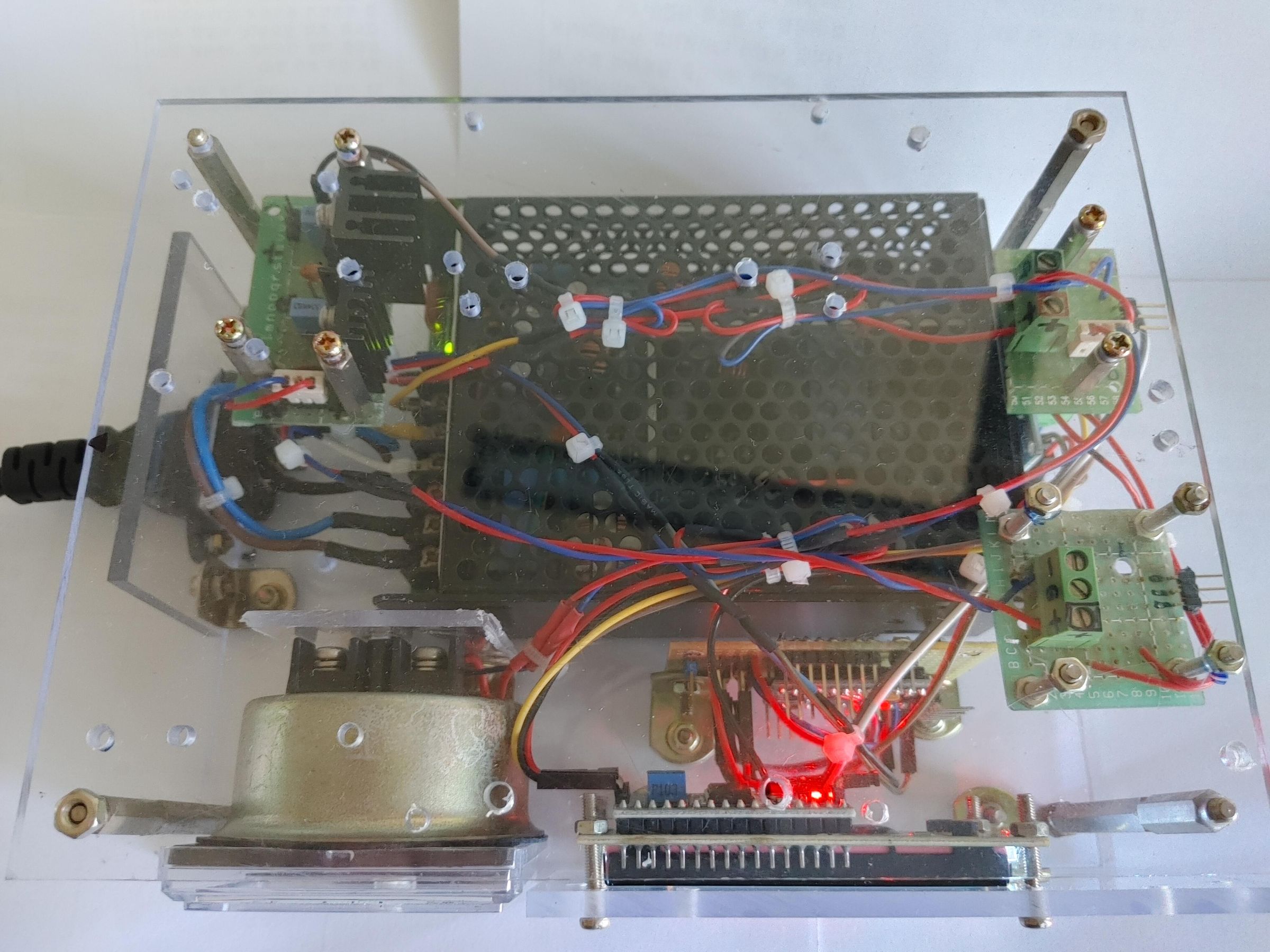 Power Supply With Current Meters : 5 Steps (with Pictures) - Instructables