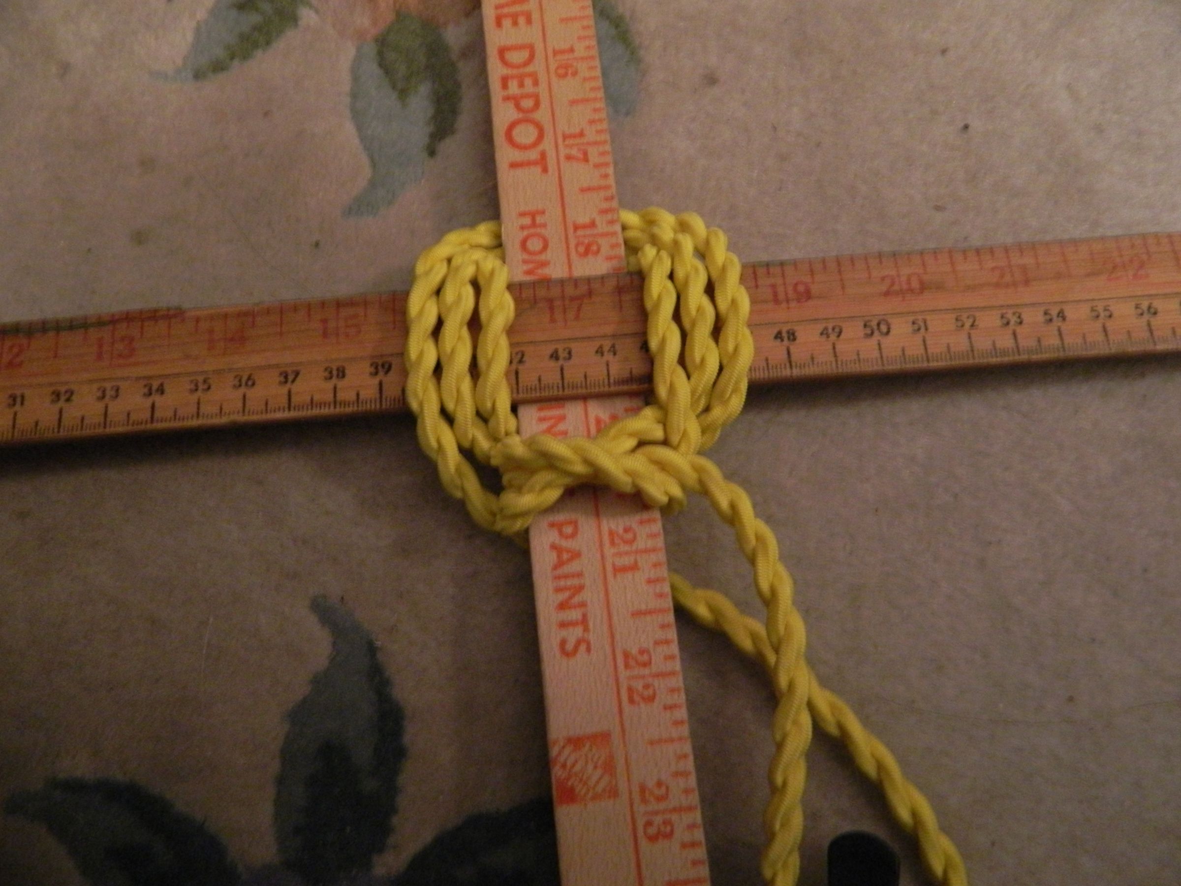 How to Make a Square Lashing and Round Lashing : 7 Steps (with Pictures ...