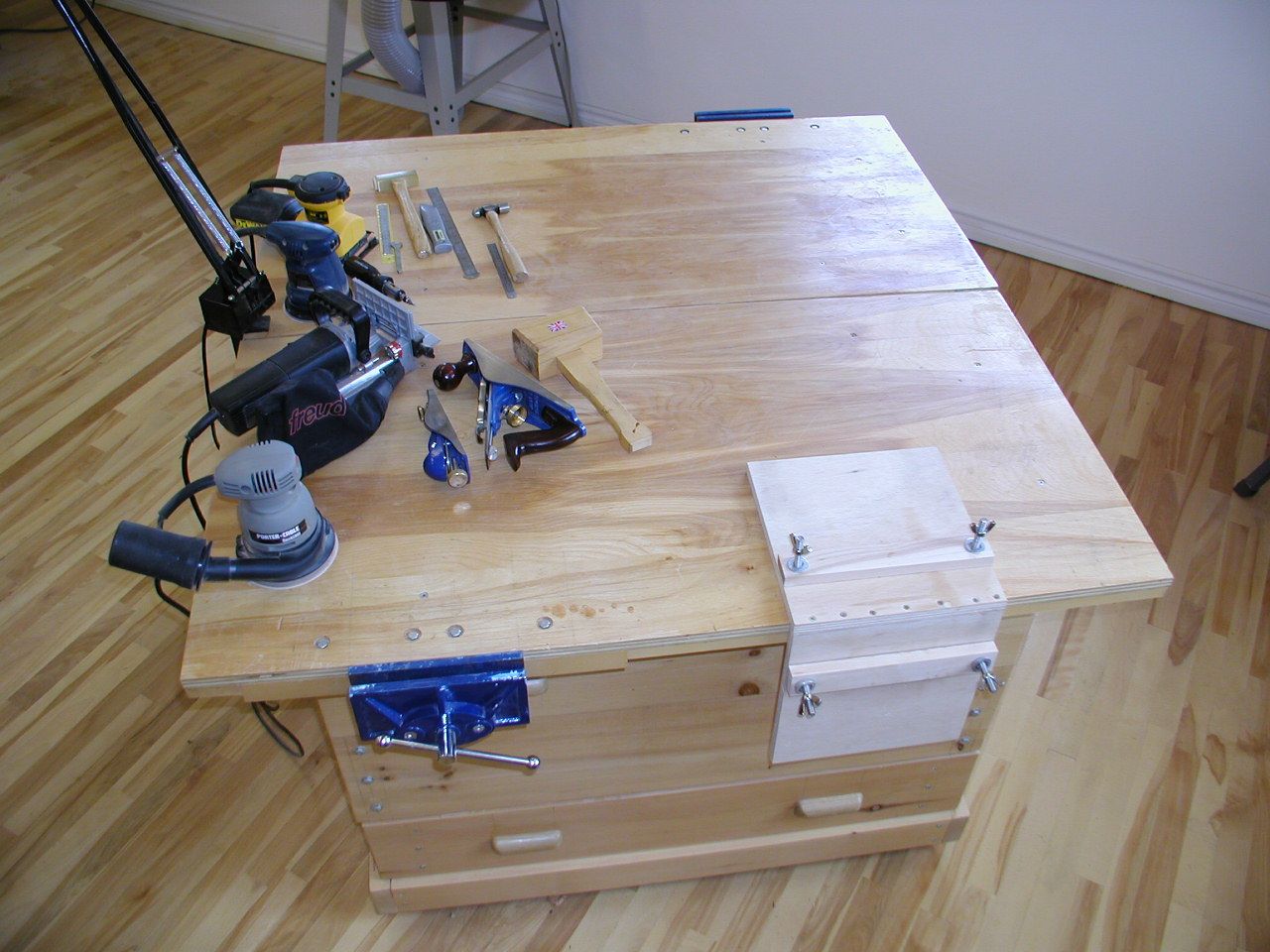 Setting Up a Workshop : 13 Steps (with Pictures) - Instructables