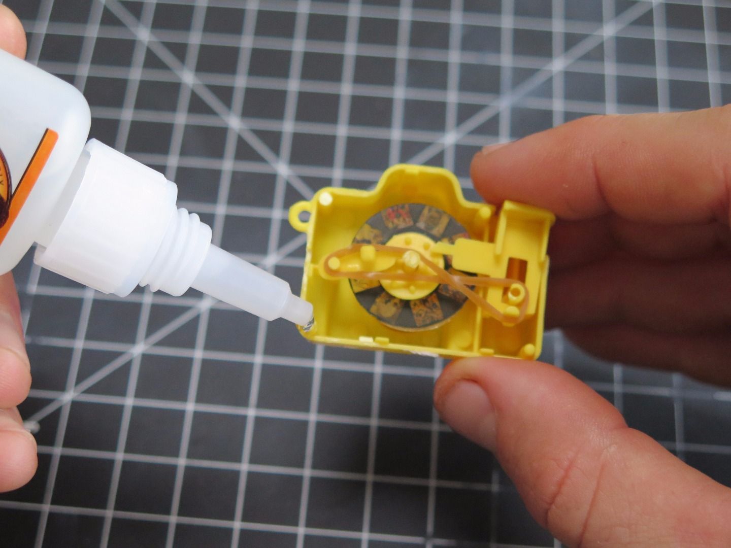 Tiny Slide Shows! (by Hacking Toy Cameras) : 5 Steps (with Pictures ...