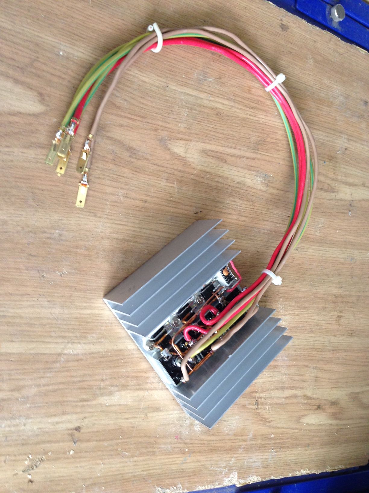 How to Make a Reliable Motorcycle Voltage Regulator : 11 Steps ...